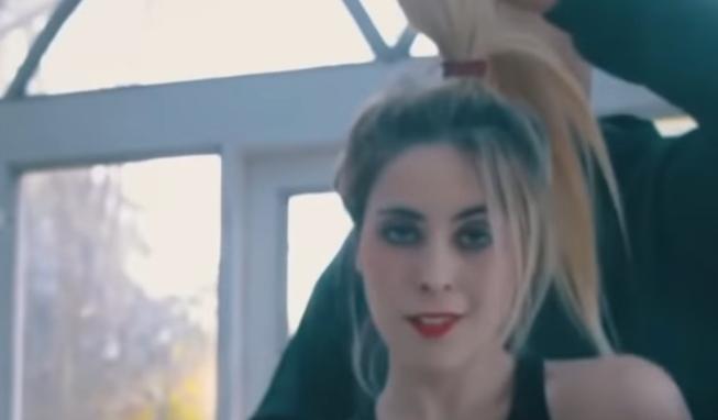 Alguien sabe el ig de la turra que aparece en el video de l gante rkt? Le quiero dedicar unas ...