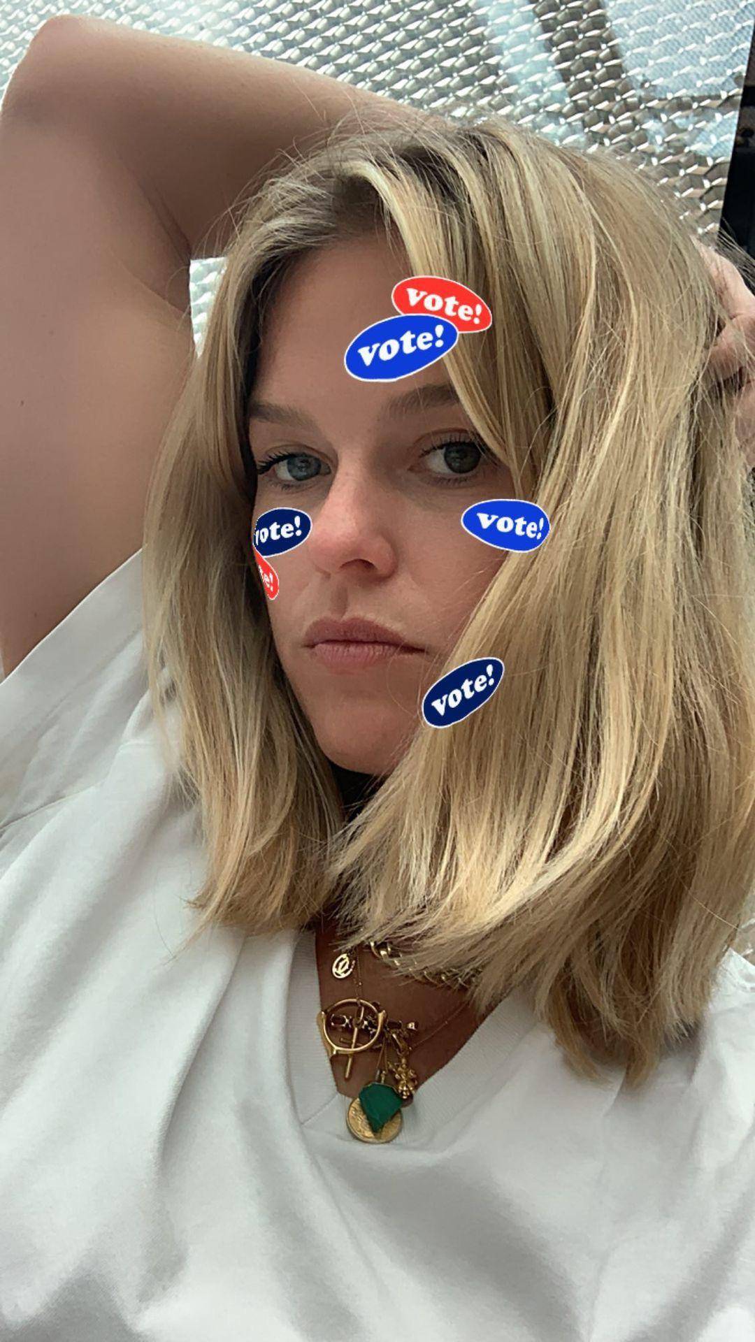 Alice Eve | Scrolller