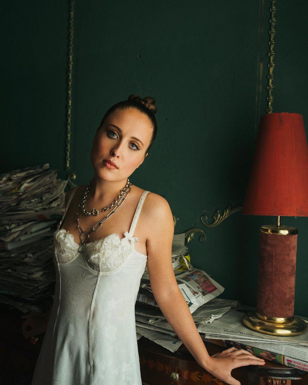 Alice Merton | Scrolller