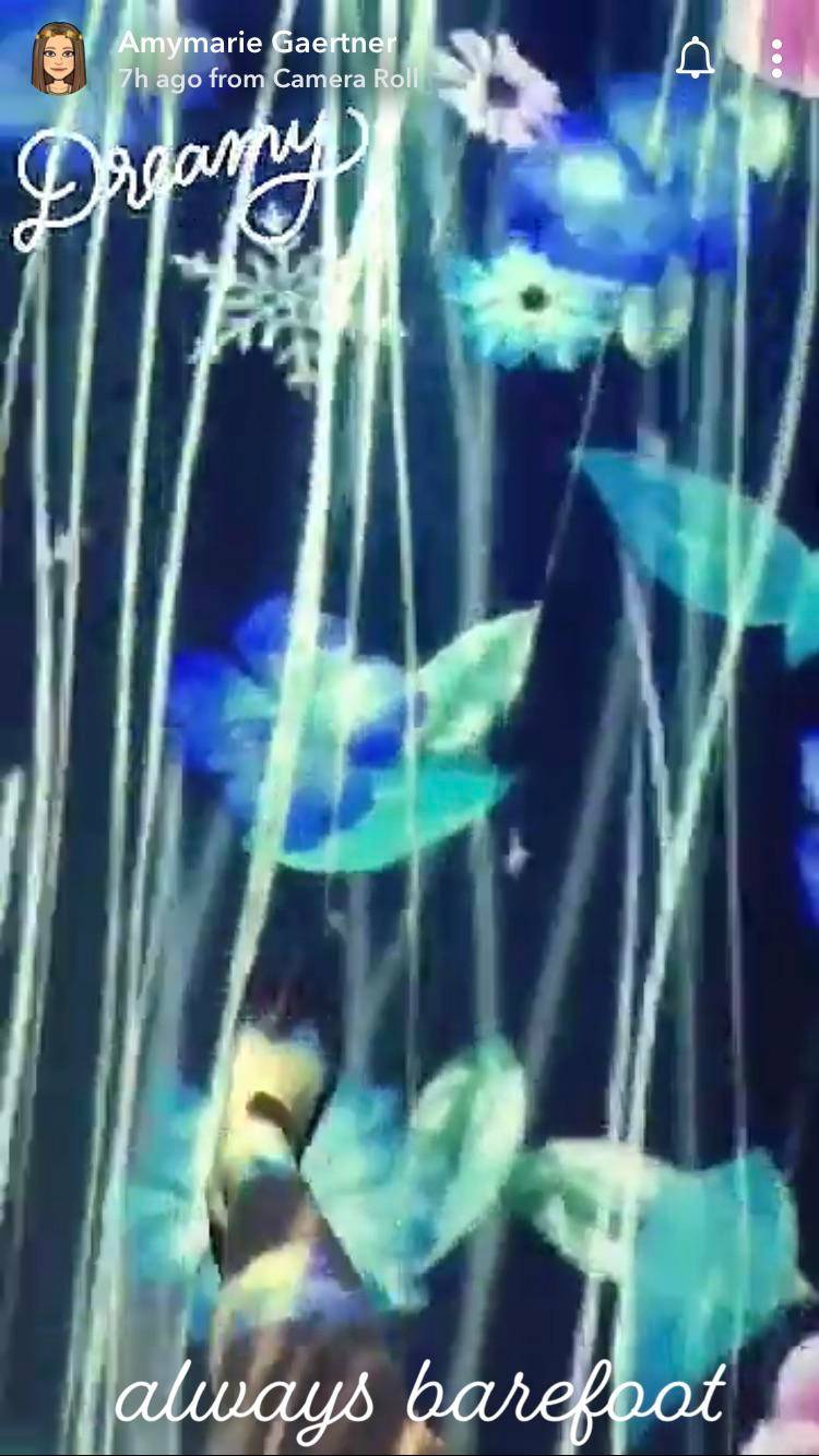 Always barefoot | Scrolller