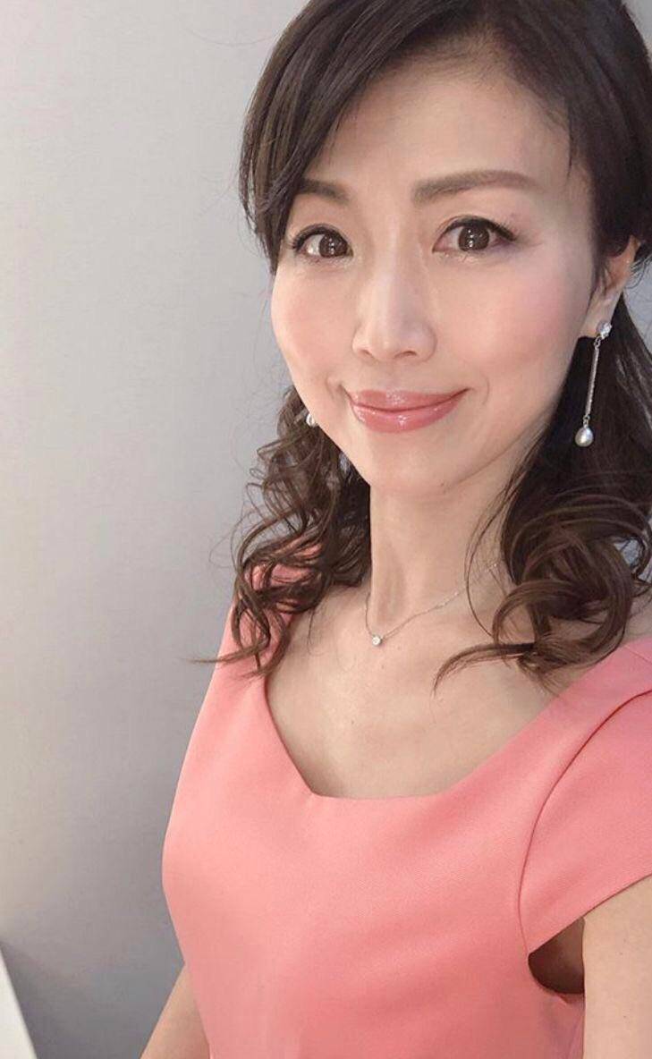 Always stay classy and beautiful. Age is just a number. | Scrolller