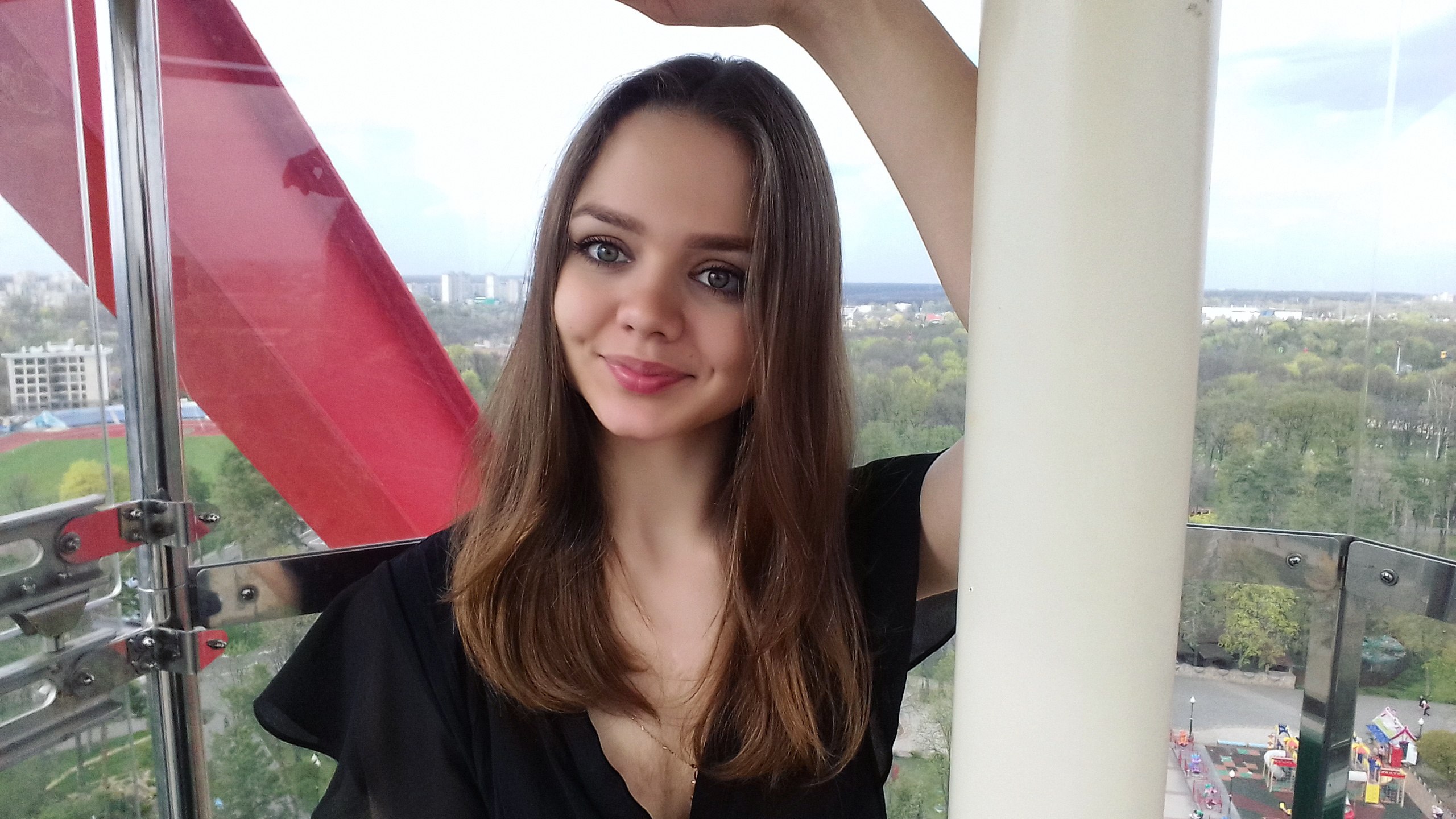 Alyona Ovchinnikova | Scrolller