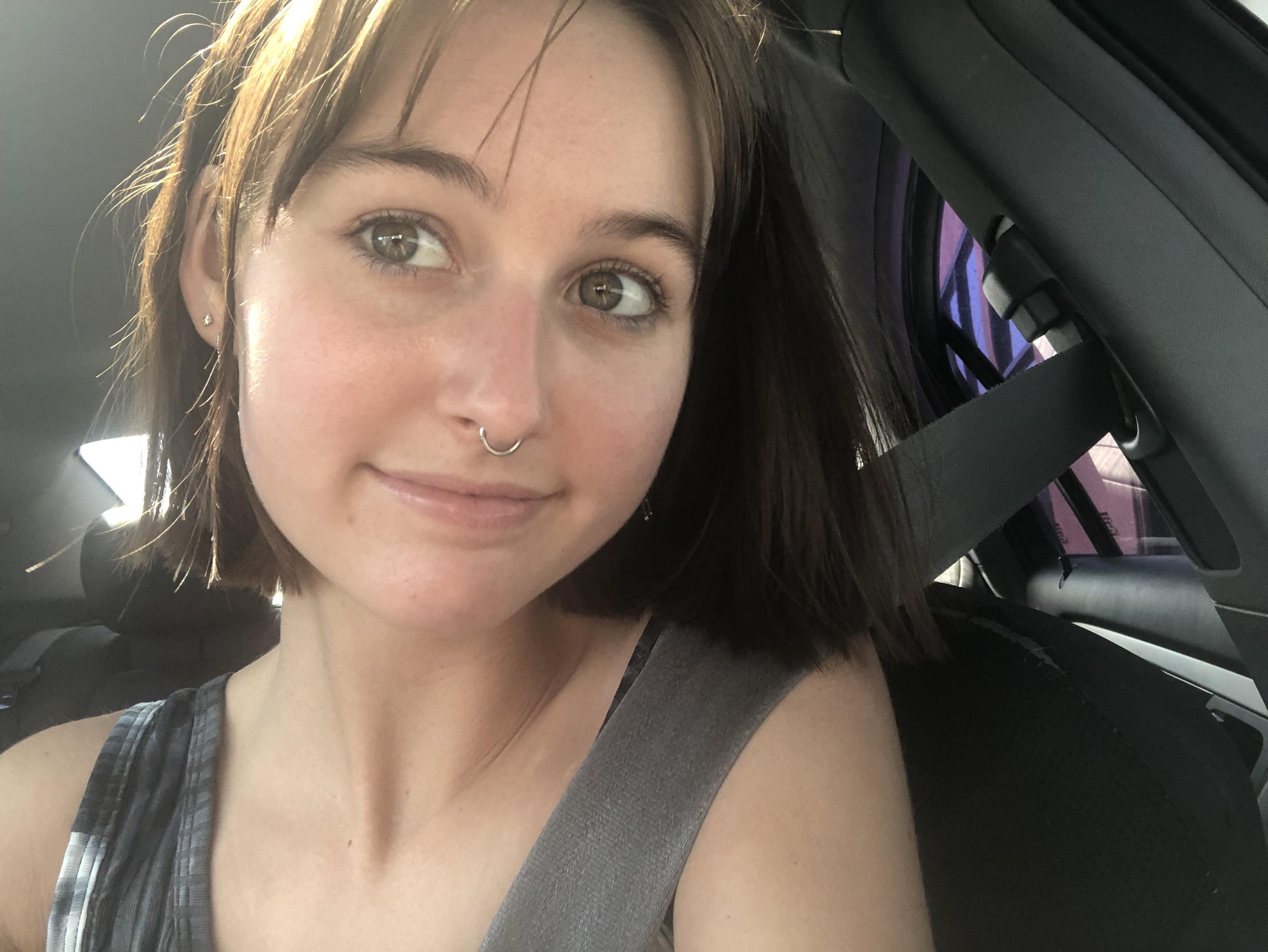 Am I naturally pretty? | Scrolller