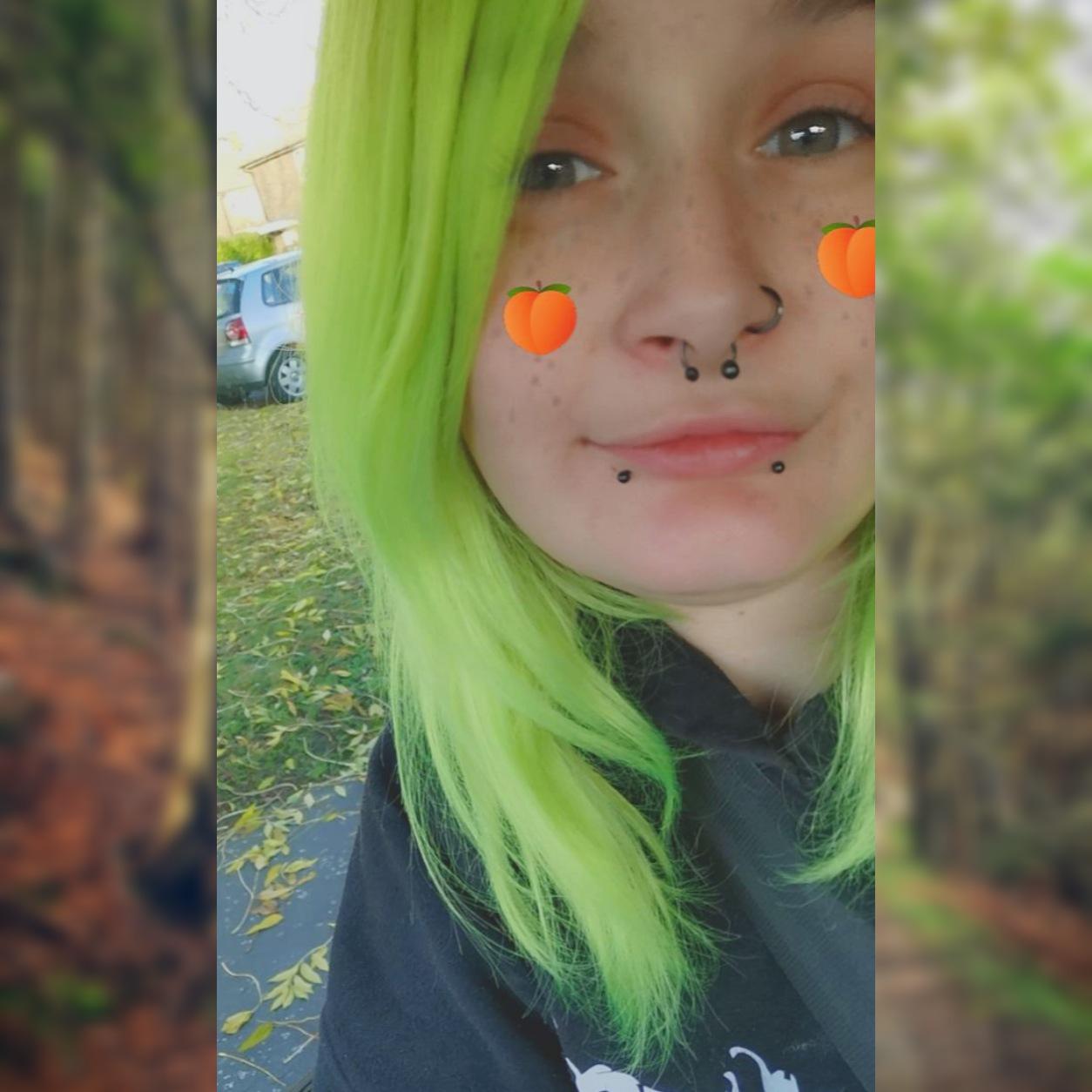 Am I Still Cute Without Makeup 🥺🖤 Scrolller