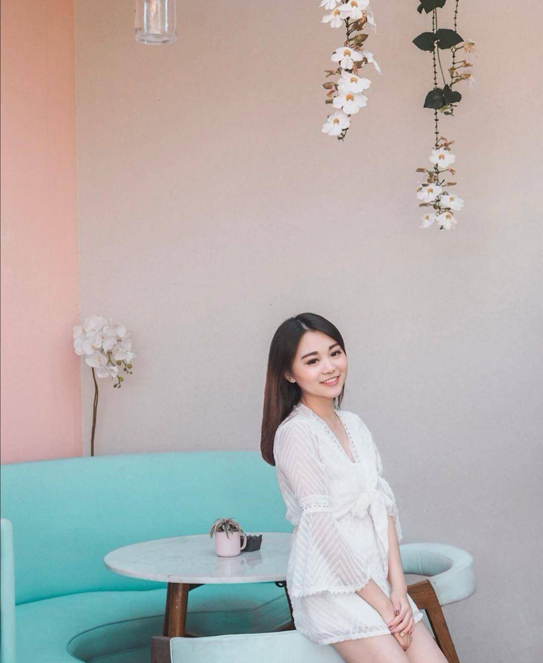 Am I too thin? | Scrolller