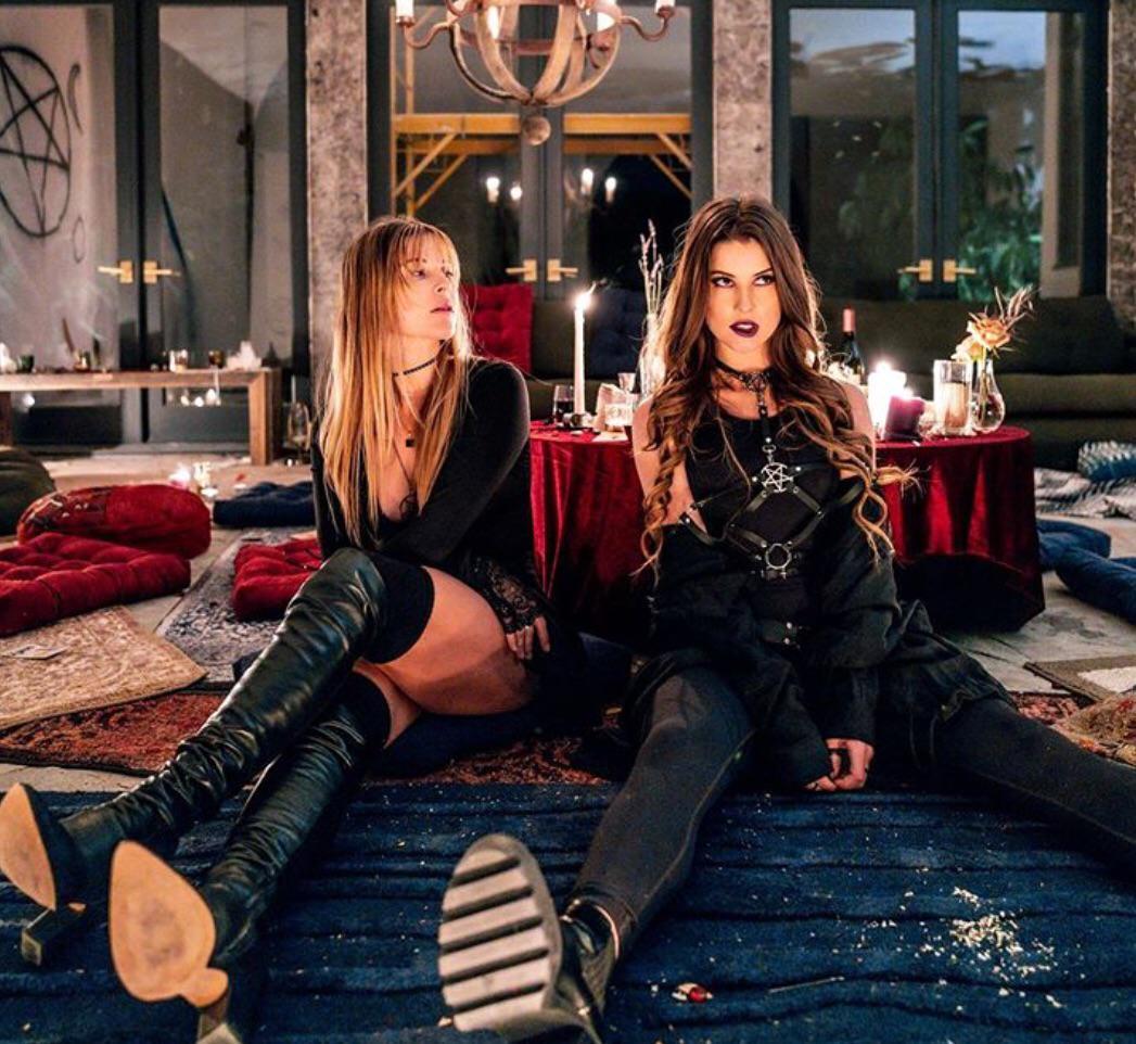 Sister Witches | Scrolller