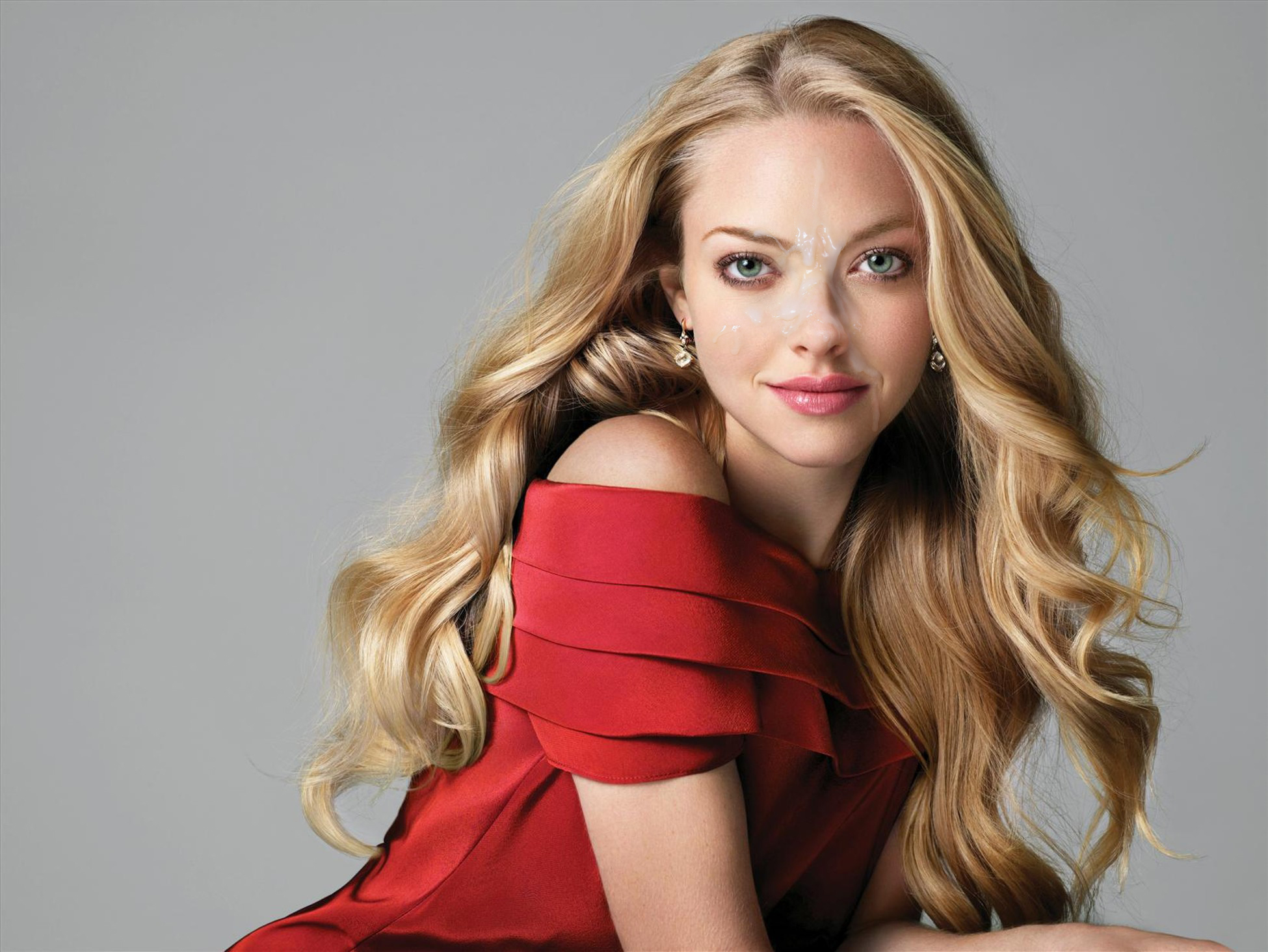 Amanda Seyfried - Glamour Shot [OC] | Scrolller