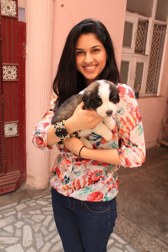 [Amateur] Desi girl with a cute puppy | Scrolller