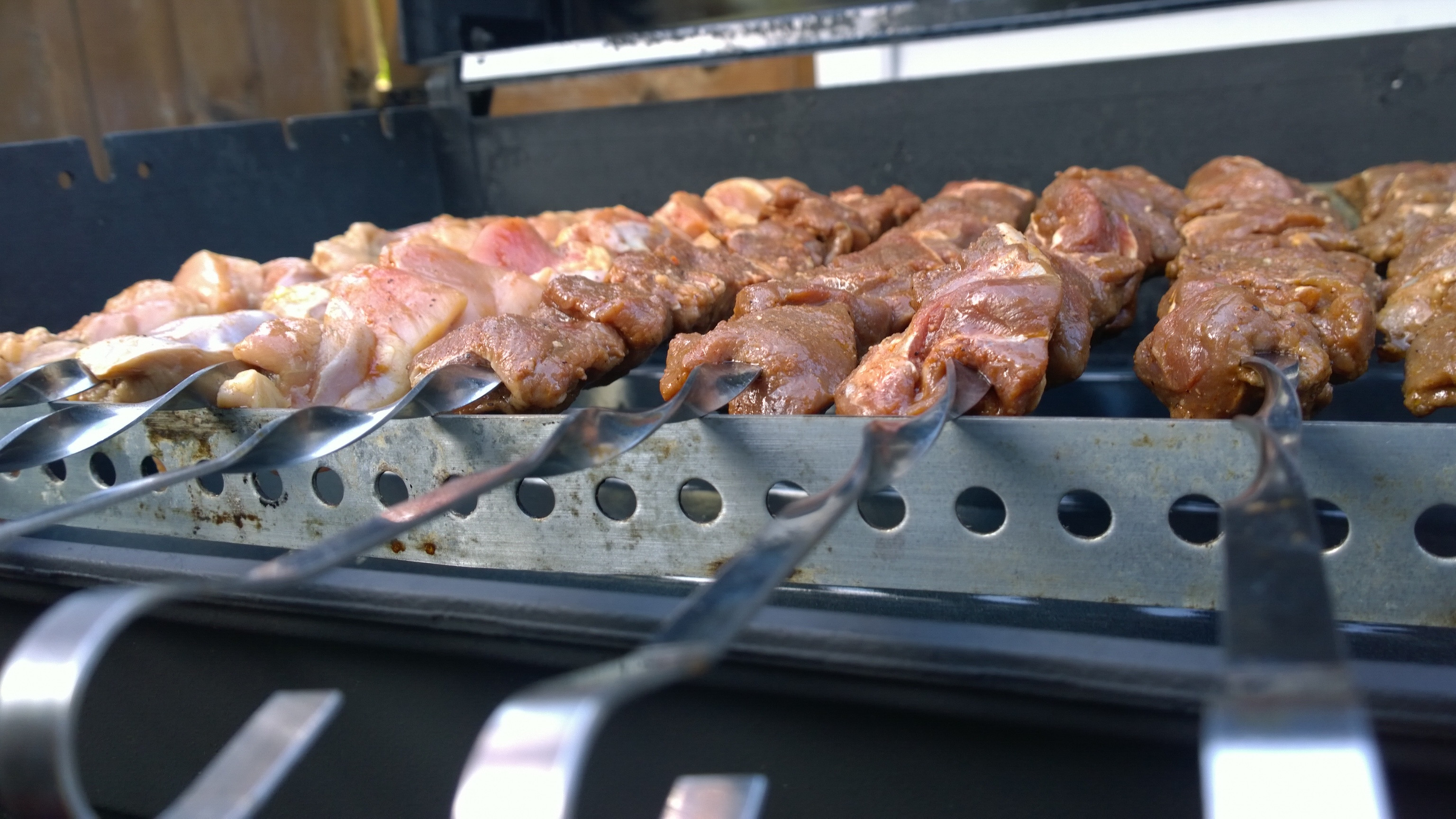 American Grilling meets Russian Technique: | Scrolller