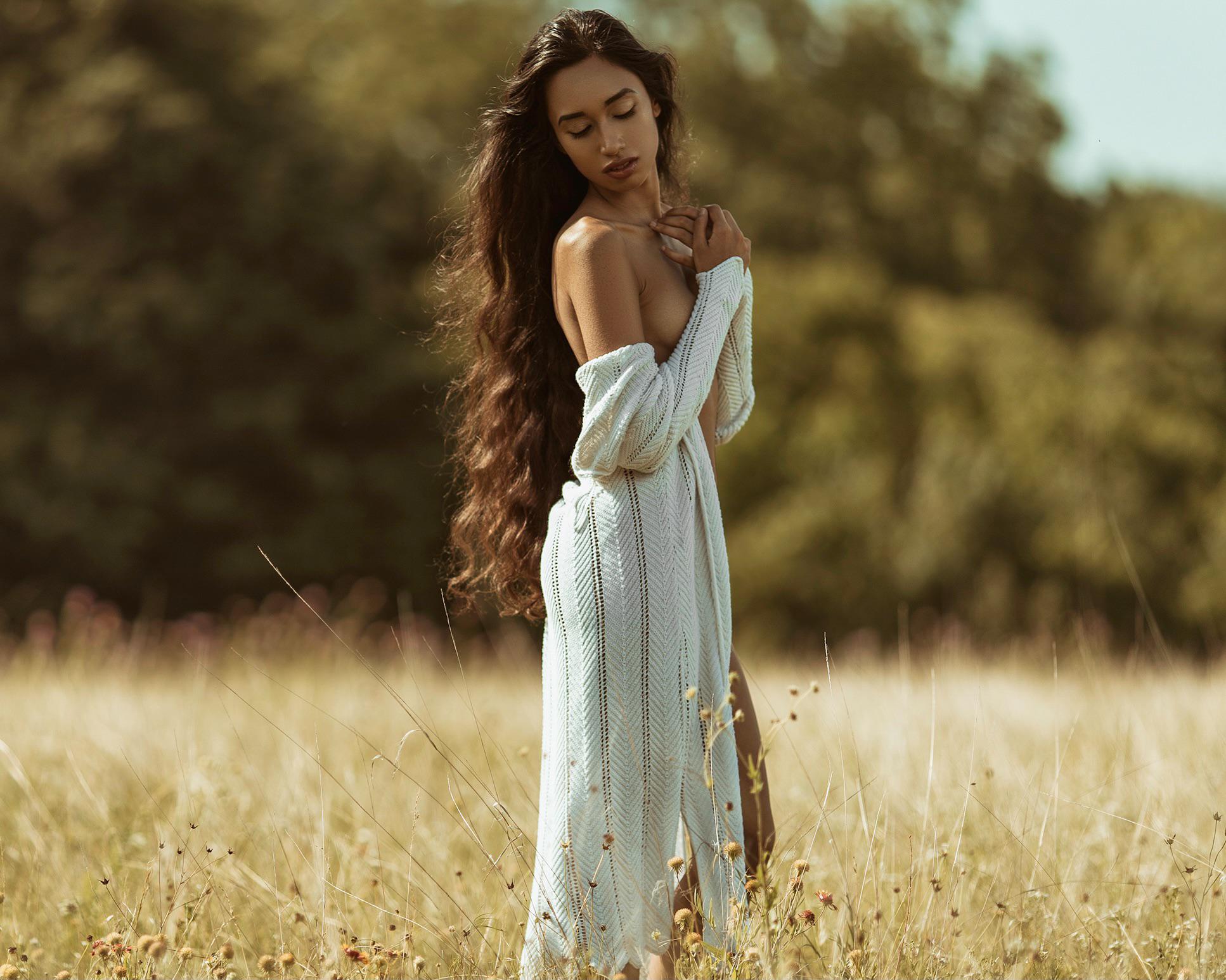 Amongst the wildflowers [OC] | Scrolller