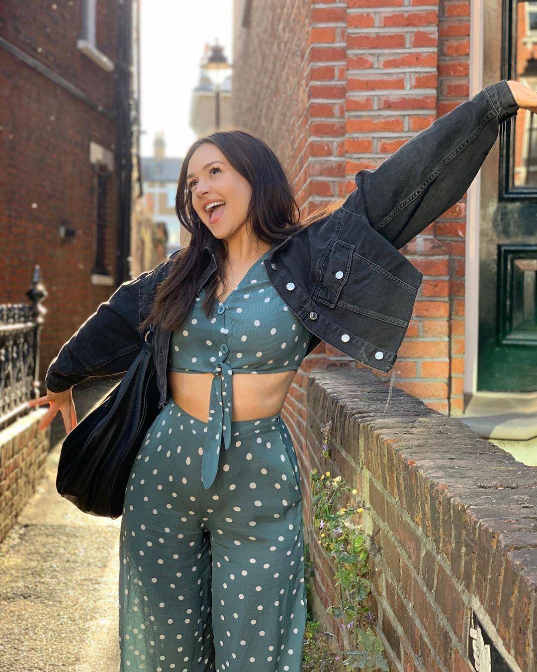 An appreciation post for the Queen we all love to hate! | Scrolller