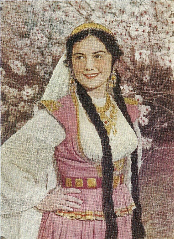 An Azerbaijani woman in a traditional dress | Scrolller