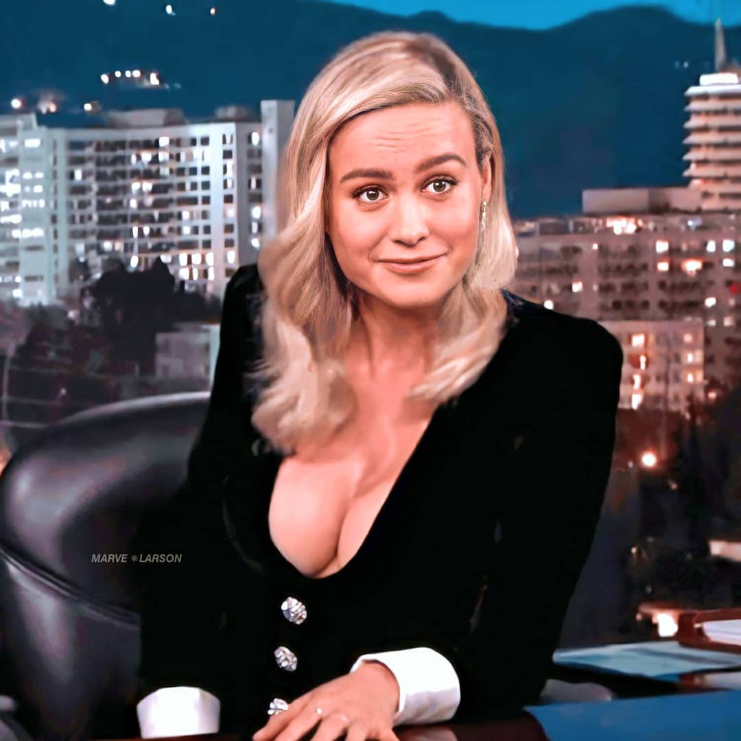 Brie Larson's Smug Cleavage | Scrolller