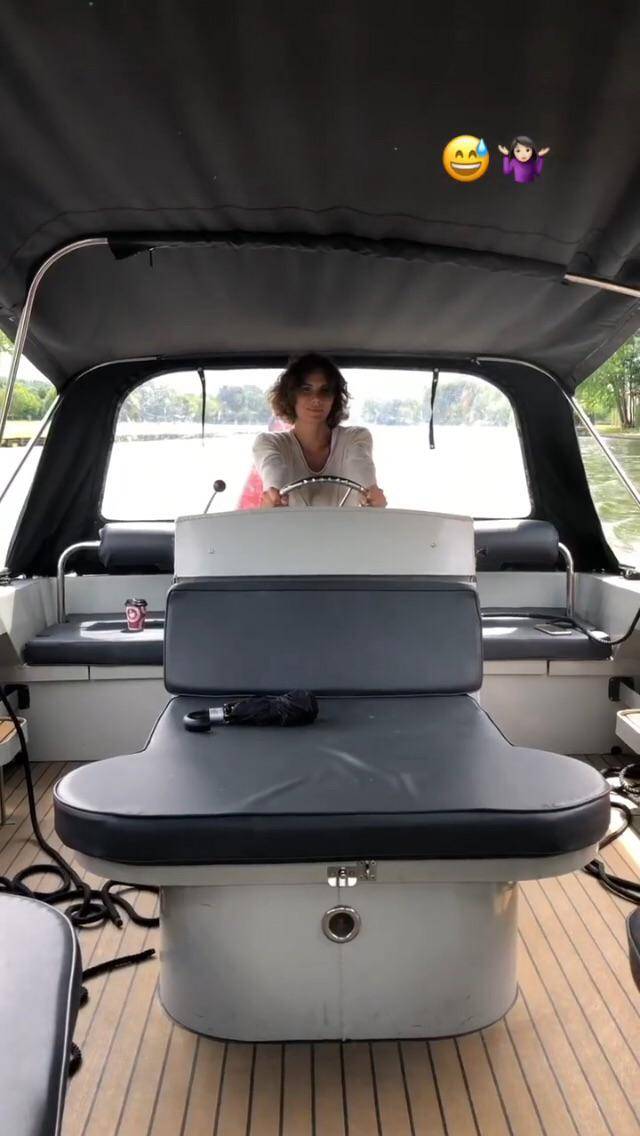 Andja Lorein | Scrolller