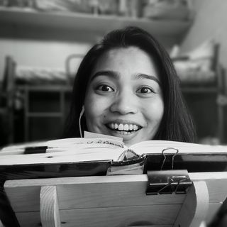 Ang sipag ni loves. | Scrolller