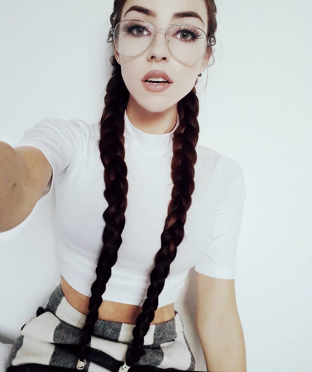 Anna in pigtails | Scrolller