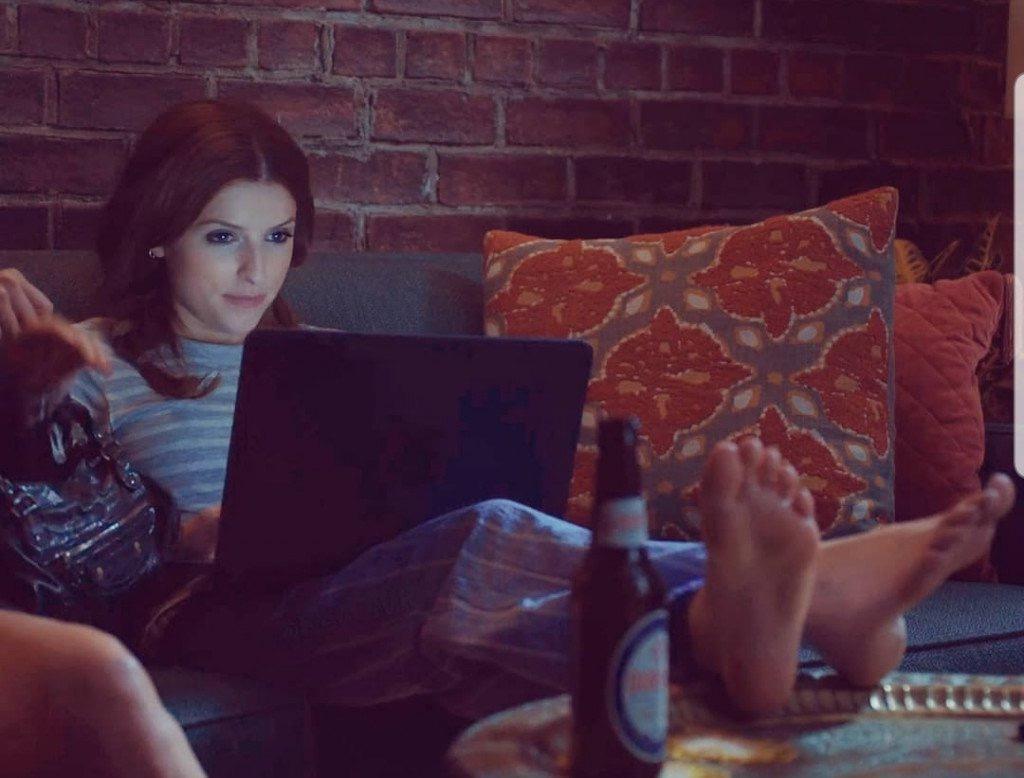 Anna Kendrick Scrolller