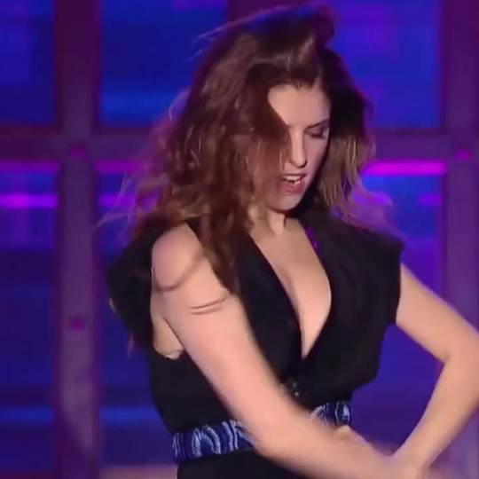 Anna Kendrick's got me hard again | Scrolller