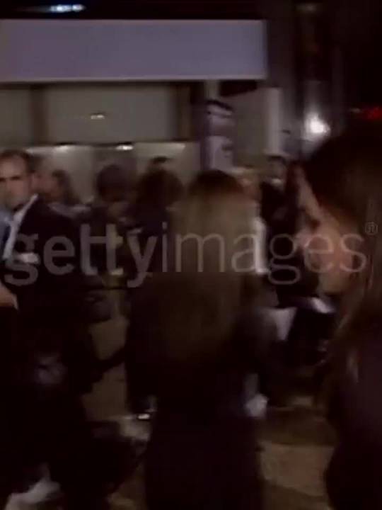 Anne Hathaway | Scrolller