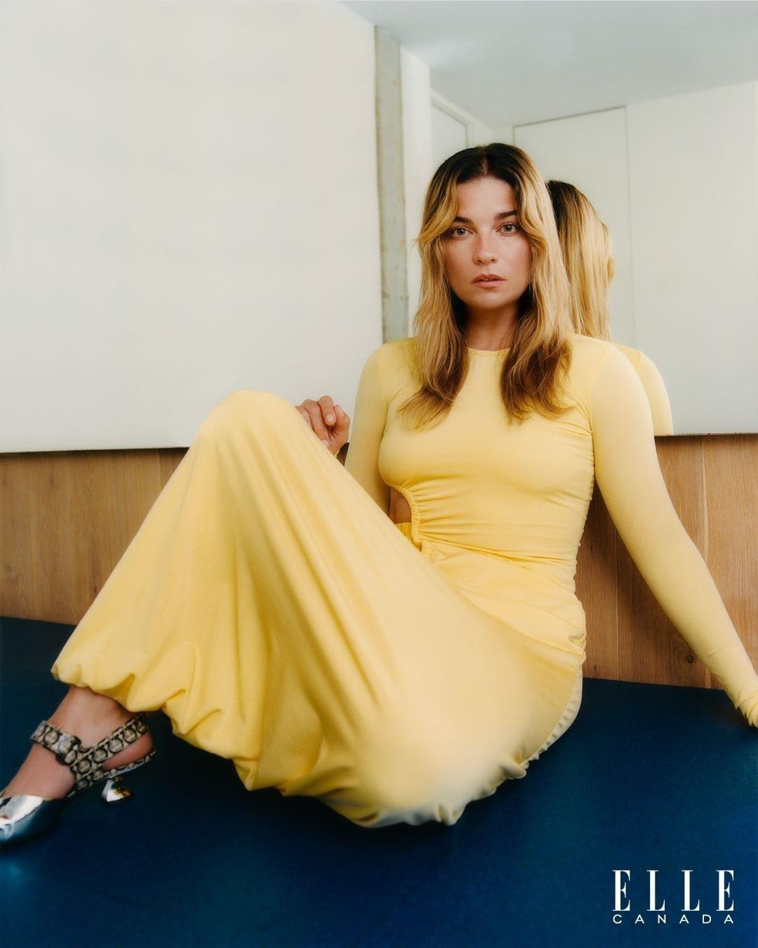 Annie Murphy | Scrolller