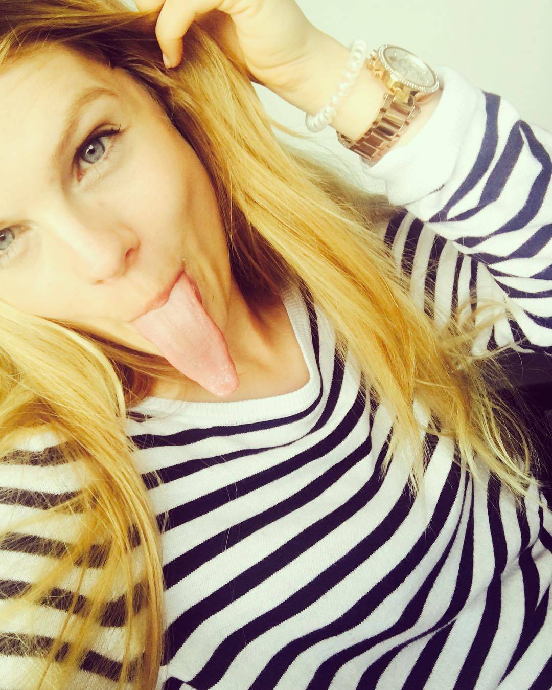 Annika Irmler (the longest tongue in the world 2002) | Scrolller