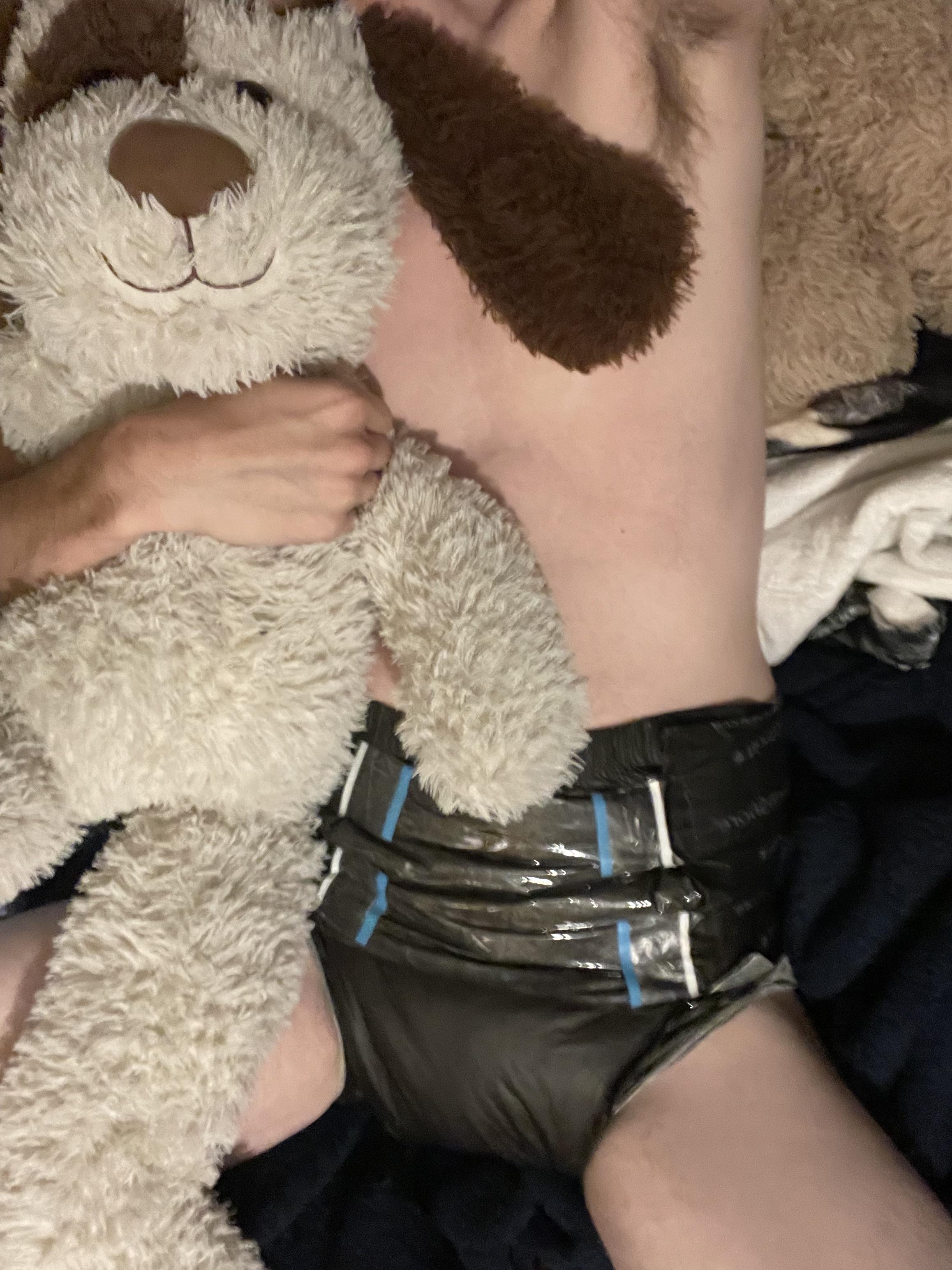 Another day another fresh diaper for the booty🐶 | Scrolller