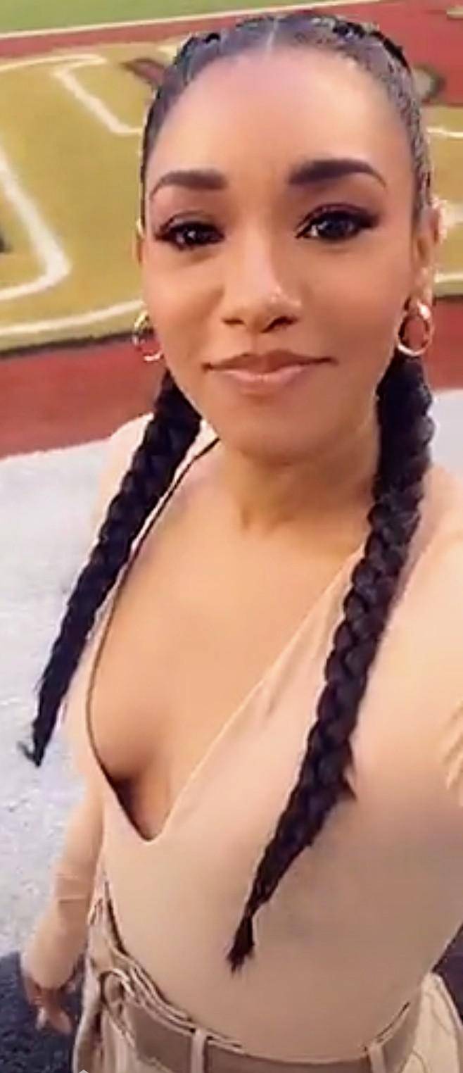 Another one from her sc | Scrolller