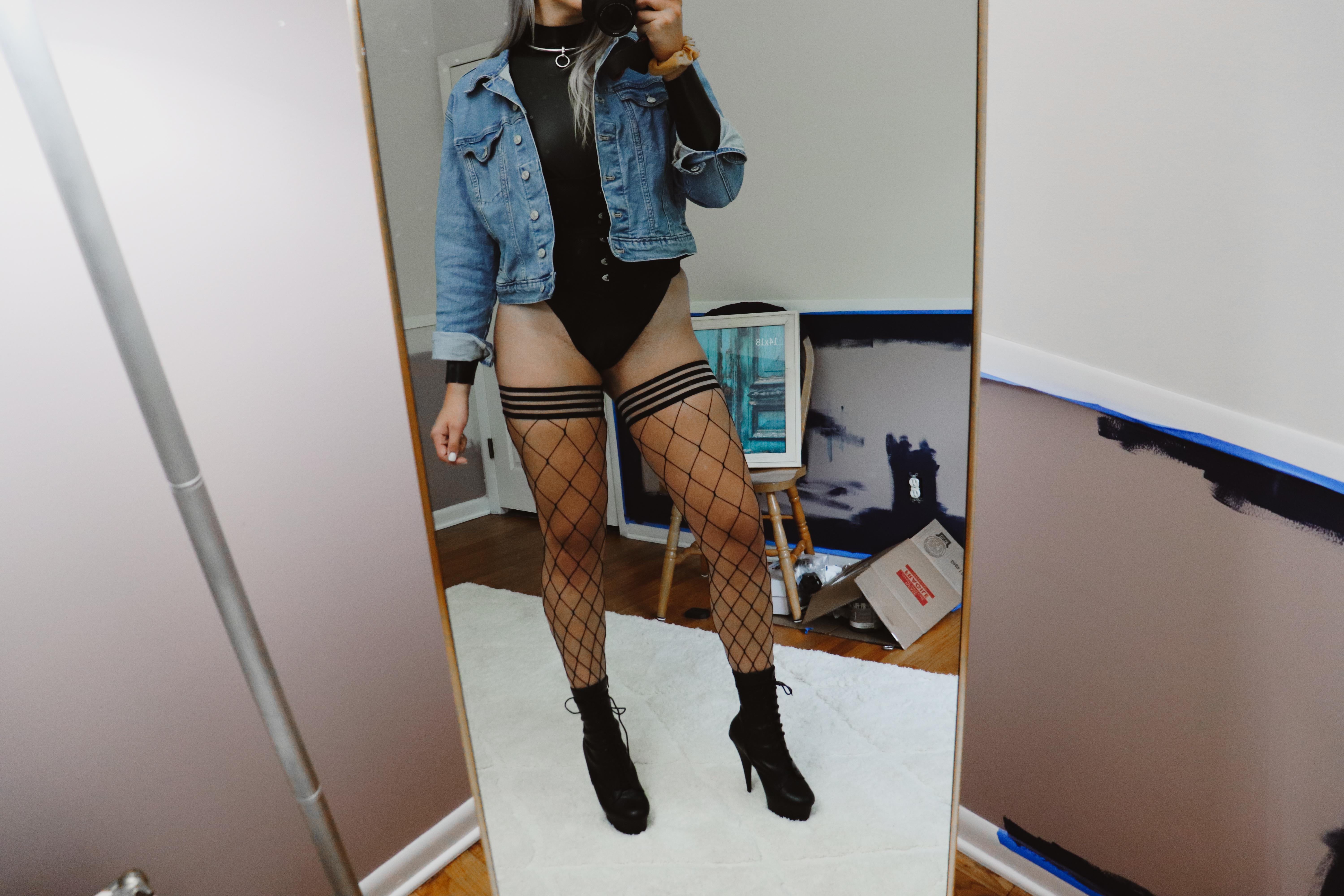 Another sample of my self photoshoot 😘 | Scrolller