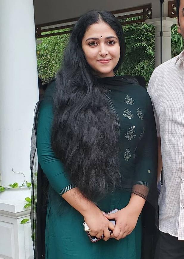 Anu Sithara | Scrolller