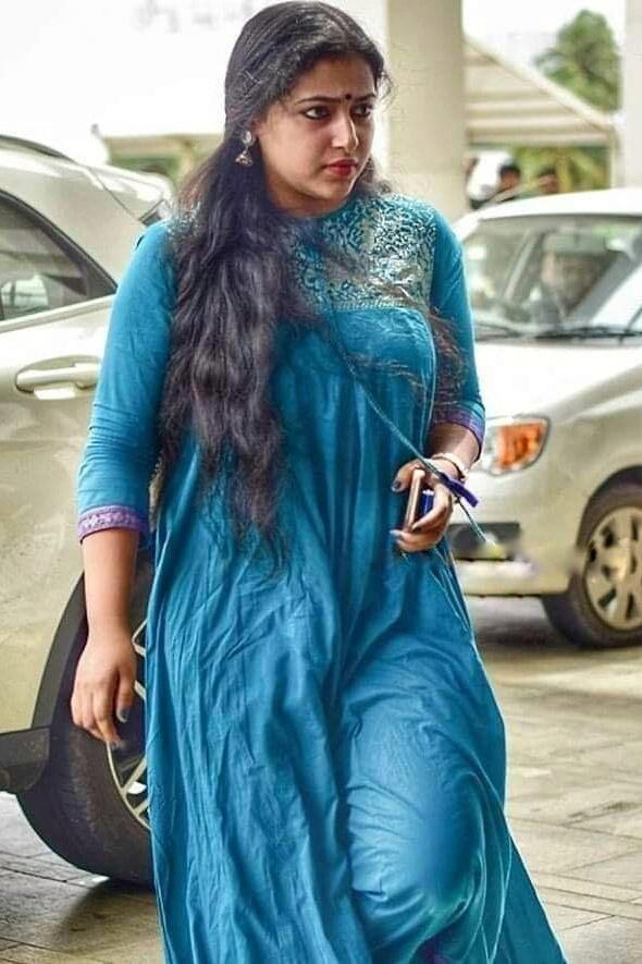 Anu Sithara | Scrolller