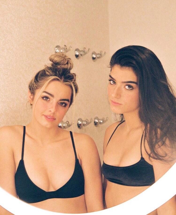 Any bi buds want to jerk off to Dixie and Addison together? | Scrolller