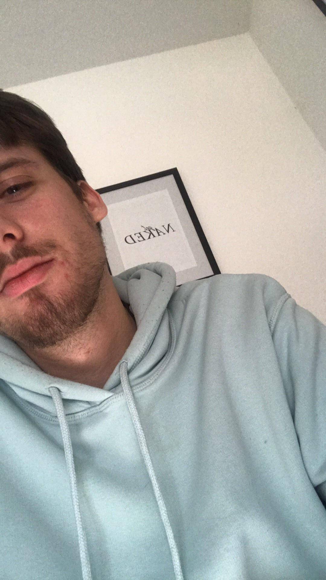 Any Hot Twinks Outthere Dm Me Scrolller