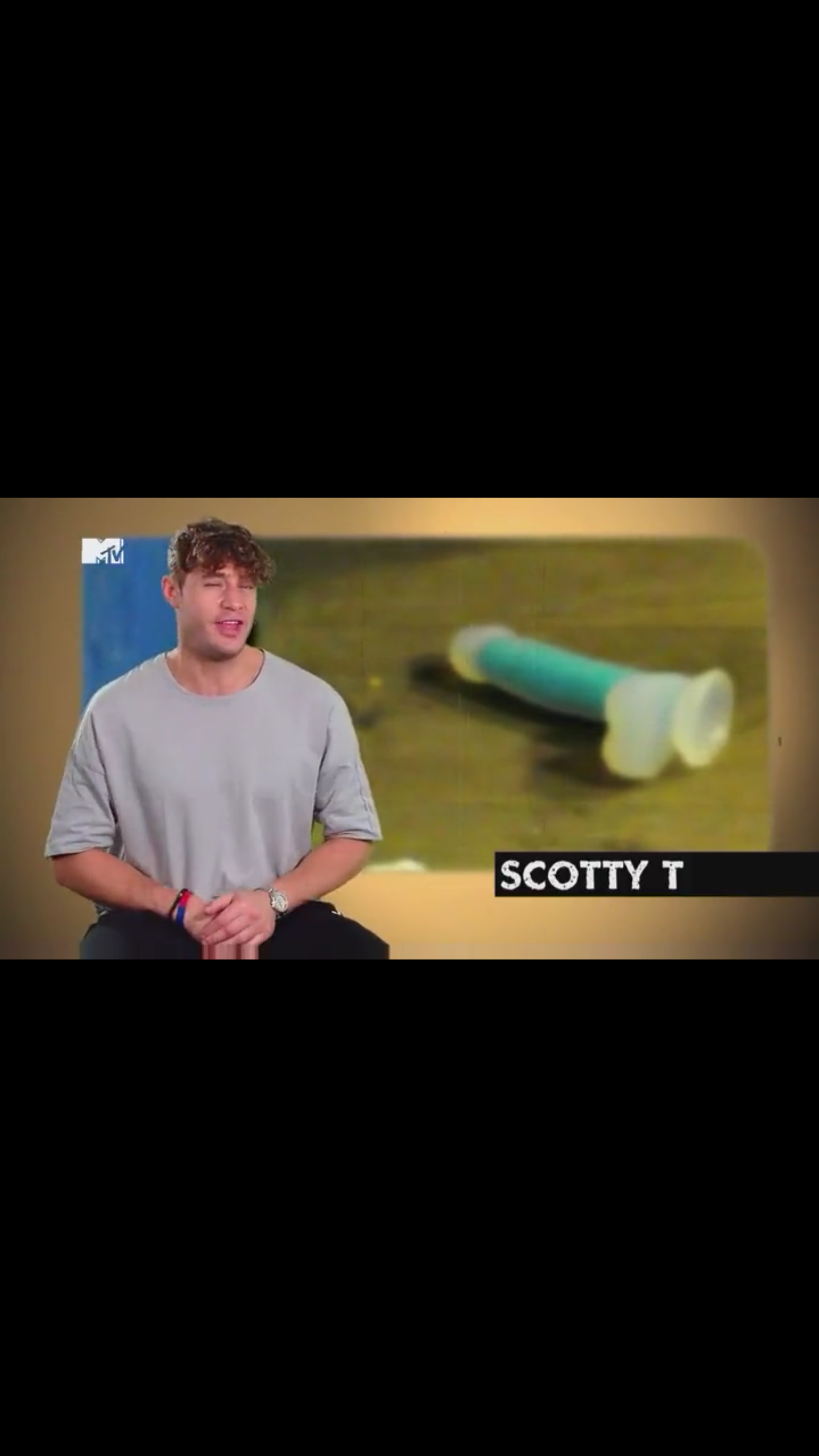 Anyone else catch this hilarious moment that production used to troll Scotty T? | Scrolller