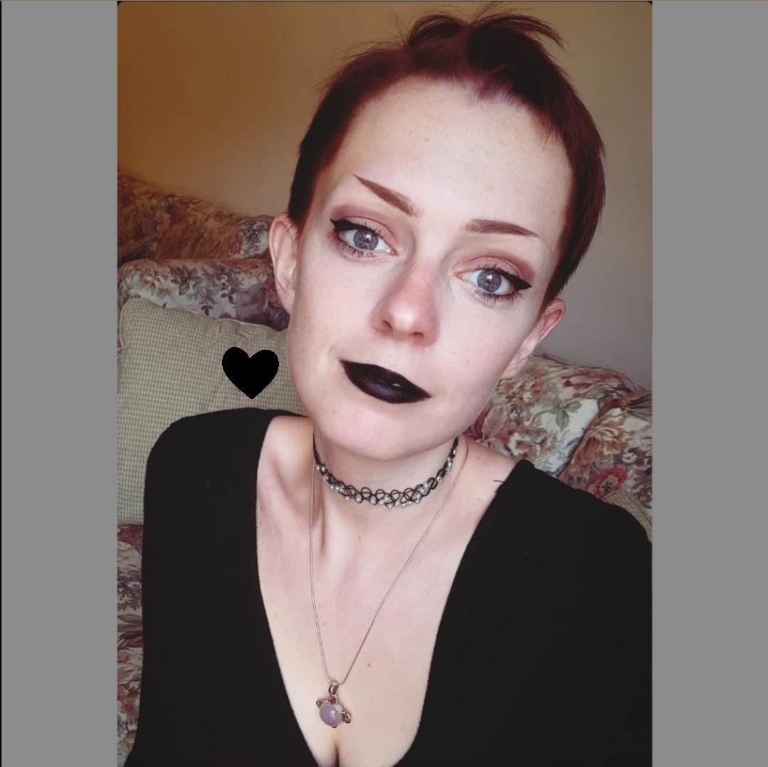 Anyone else feel prettier with black lipstick? | Scrolller