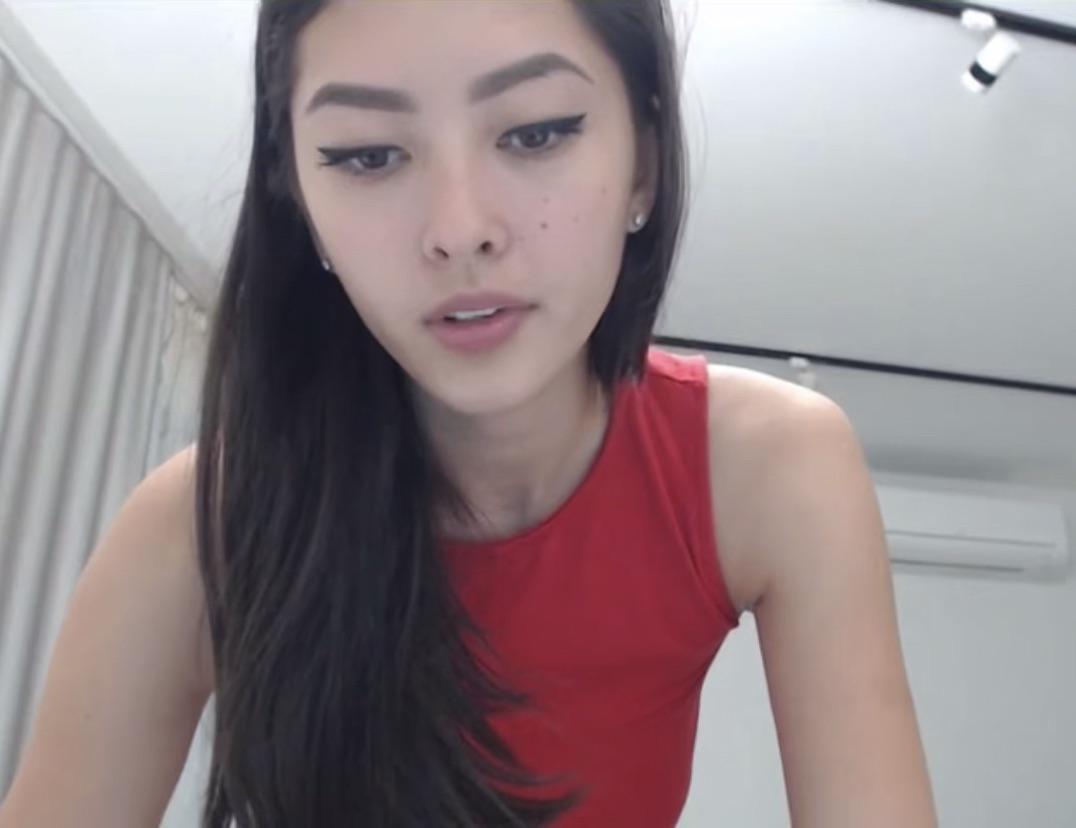 Anyone know who she is?? | Scrolller