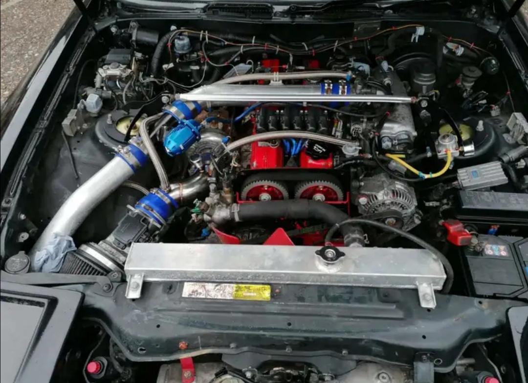 Anyoneone kows what engine this is? | Scrolller