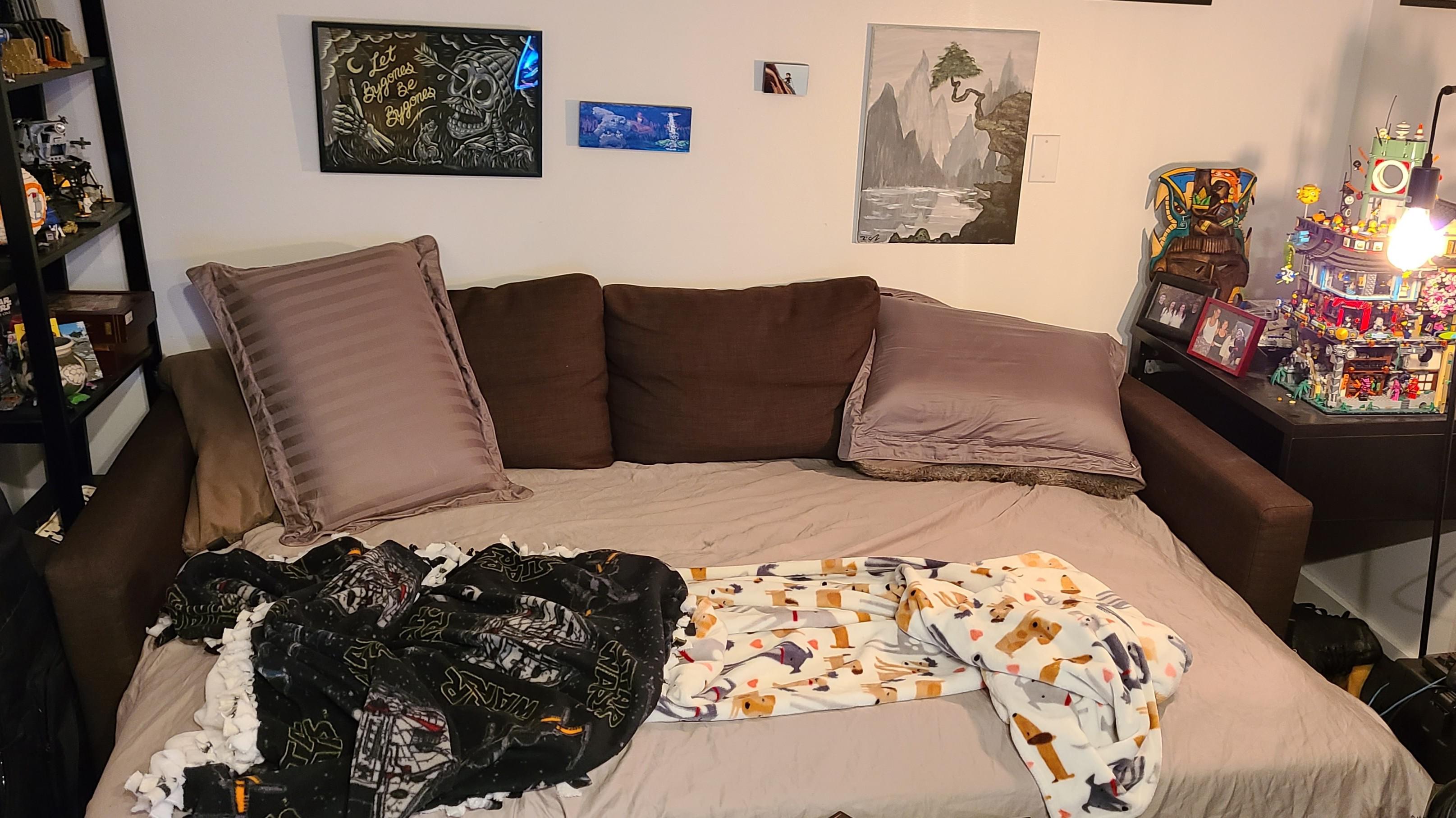 Apartment pullout bed | Scrolller