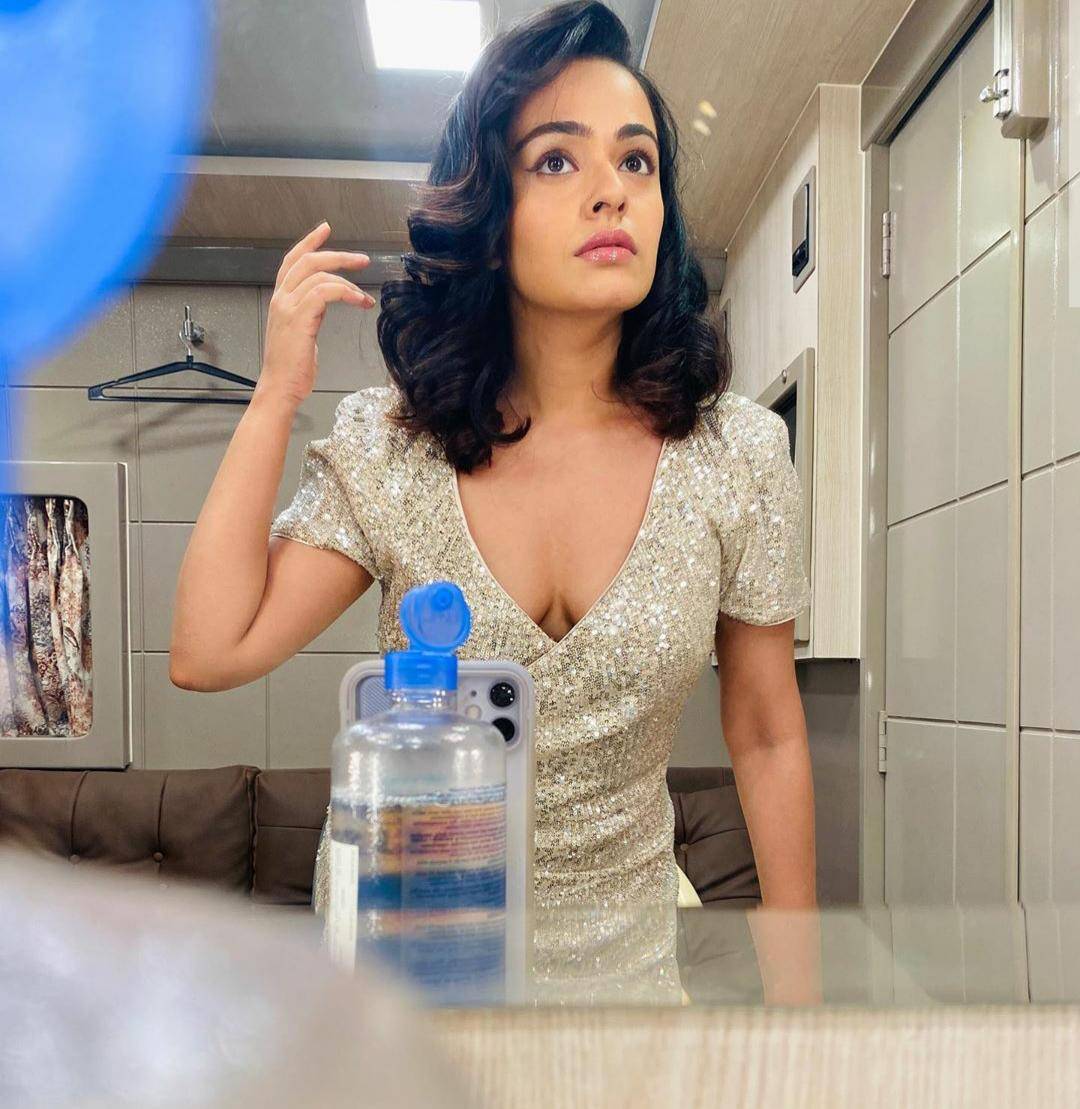 Apoorva Arora | Scrolller