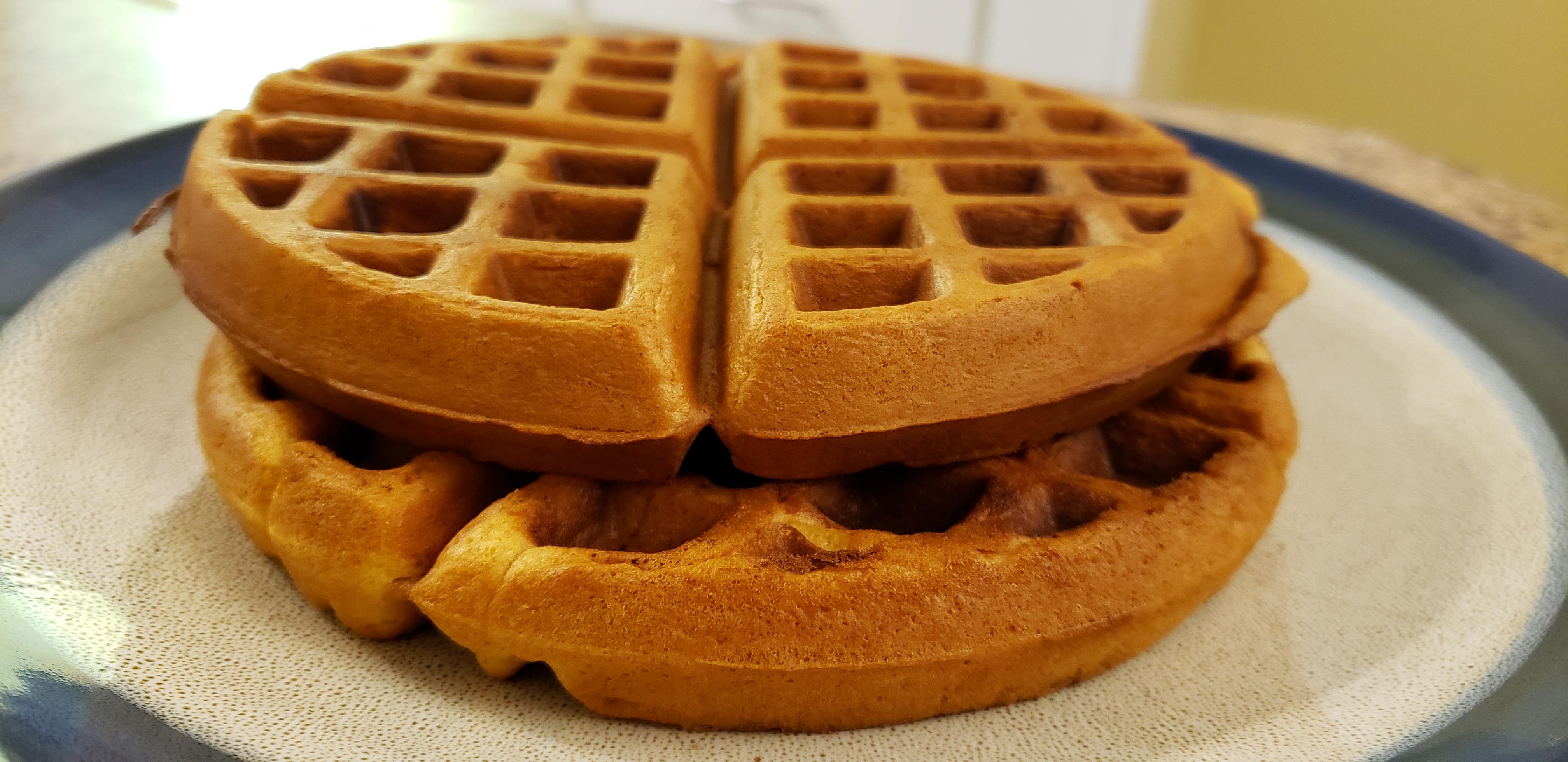 Apple cinnamon waffles | Scrolller