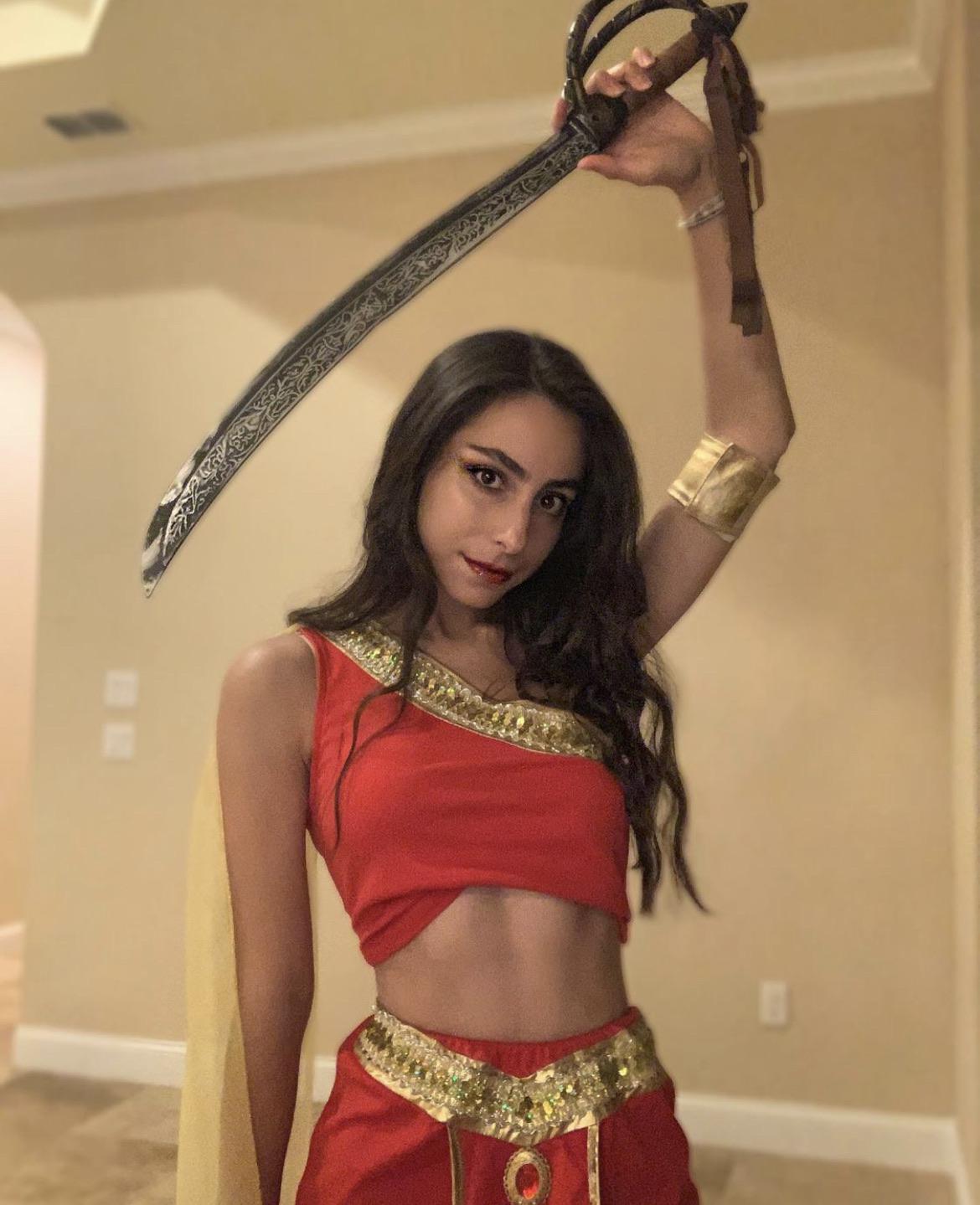 Arabian Midriff | Scrolller