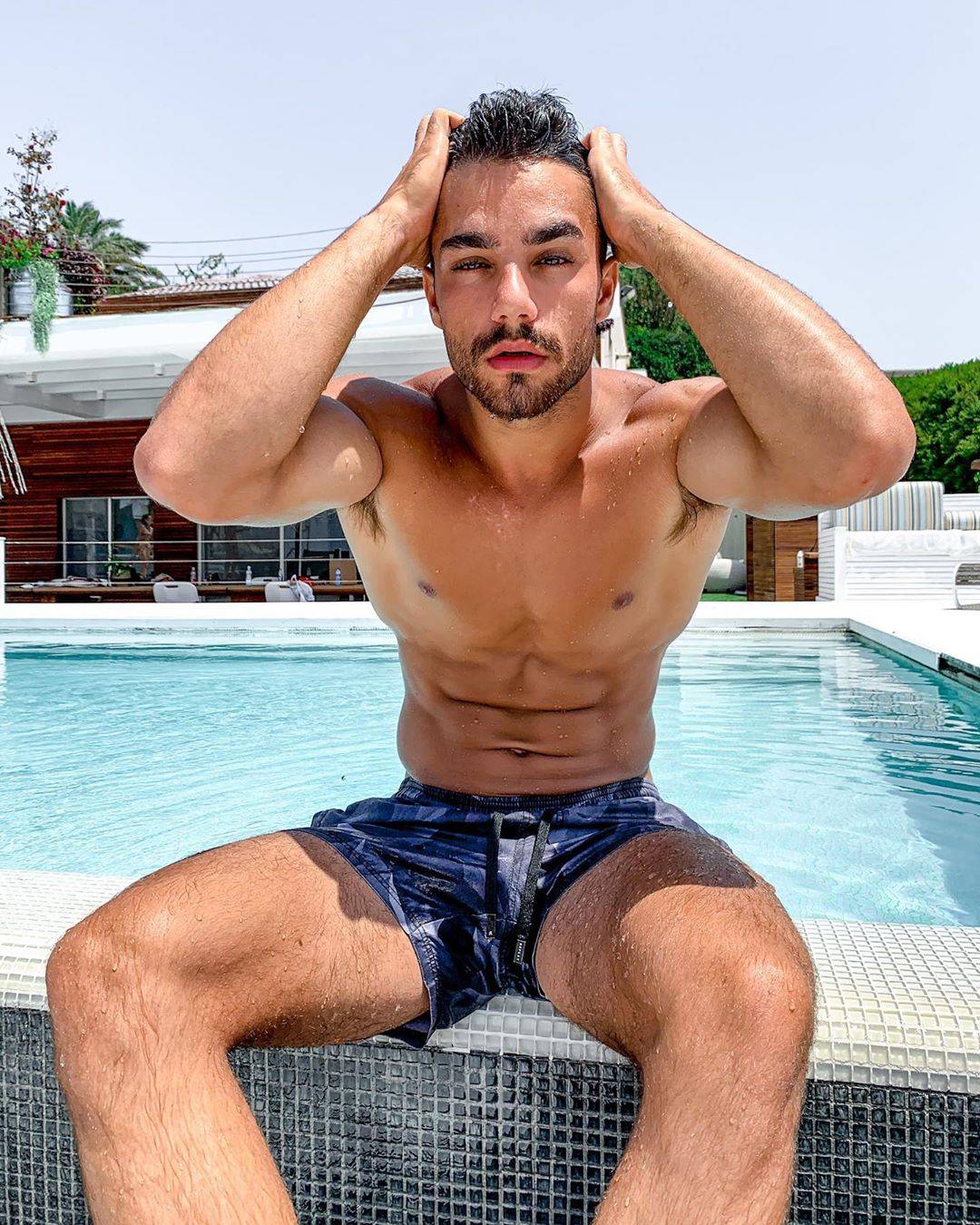 Ariel Ben-Attar | Scrolller