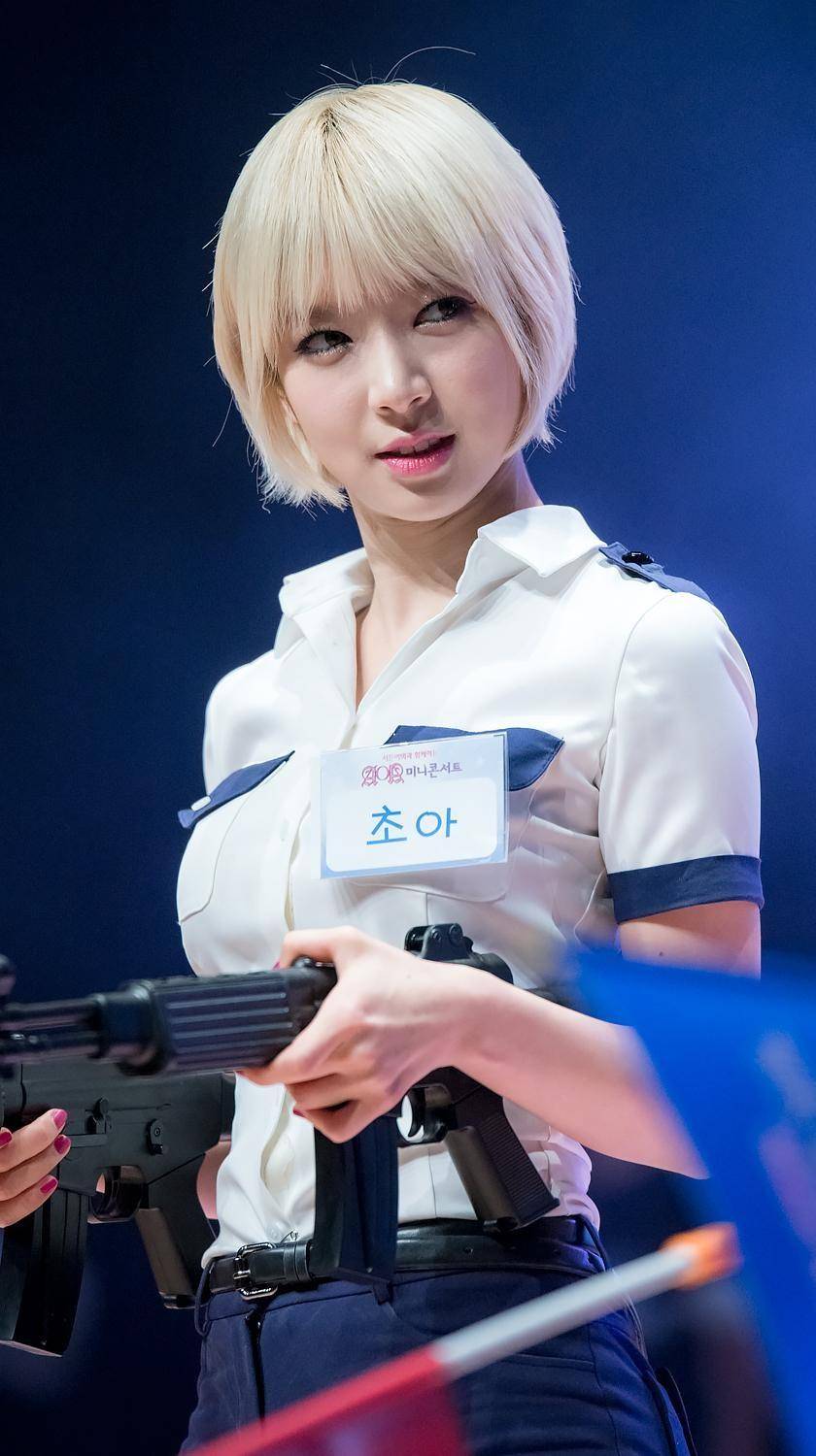 armed and dangerous | Scrolller