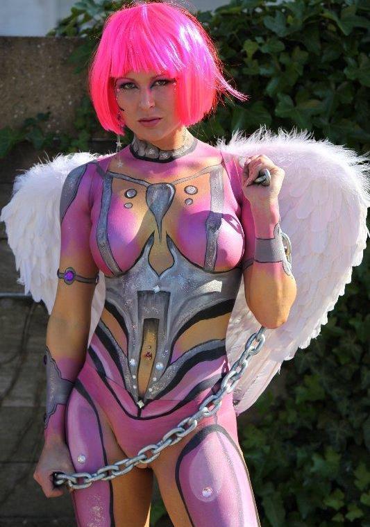 Armored angel | Scrolller