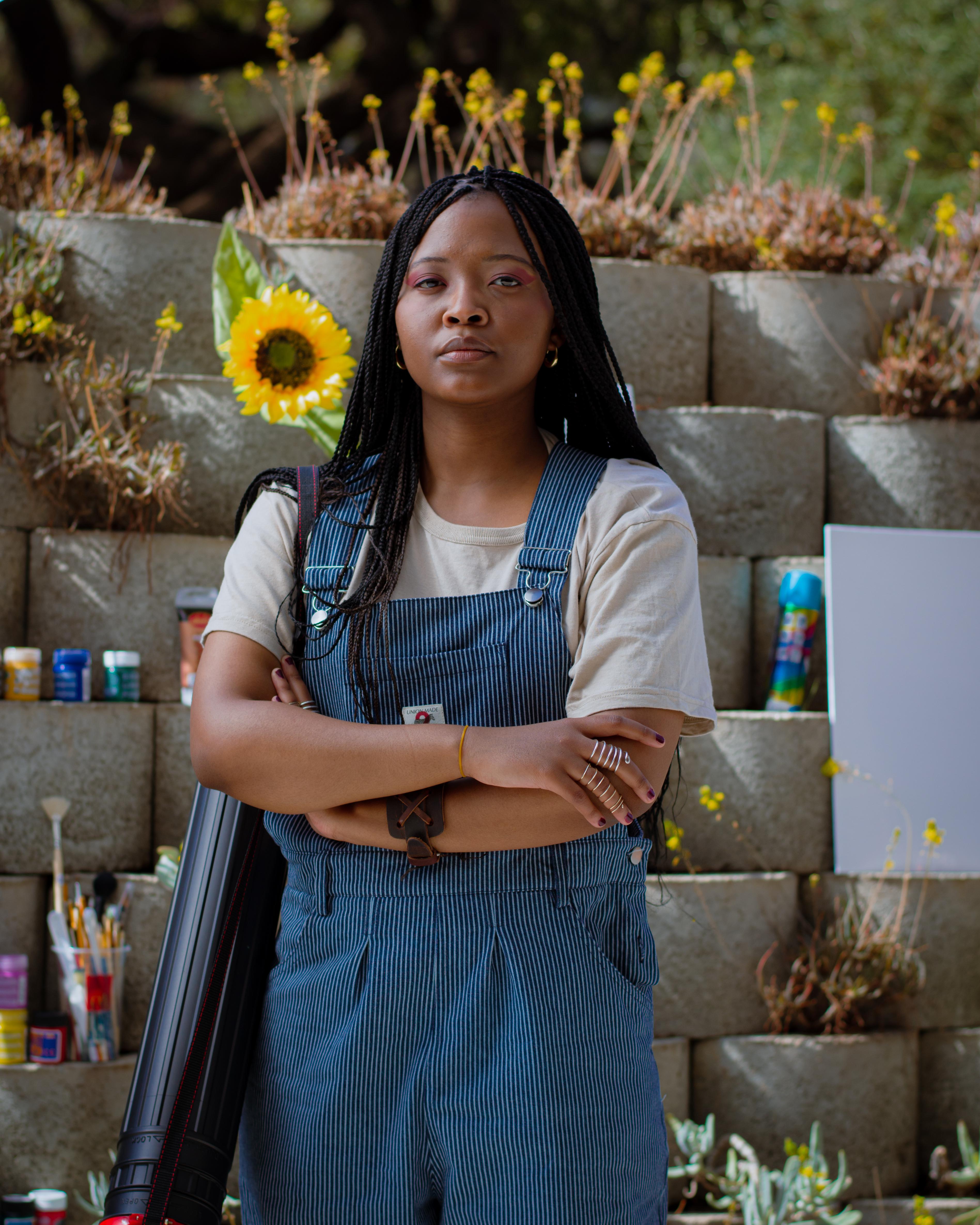 Artist Friend. (D5500, 50mm, F1.8 @ F2.8) | Scrolller