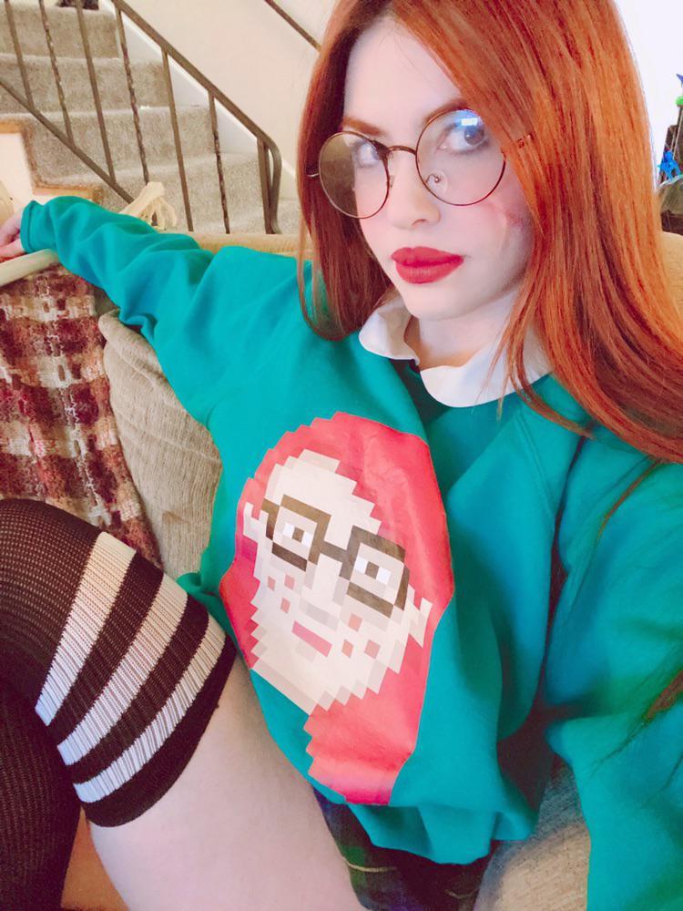 Ash Coffin is a very beautiful woman | Scrolller