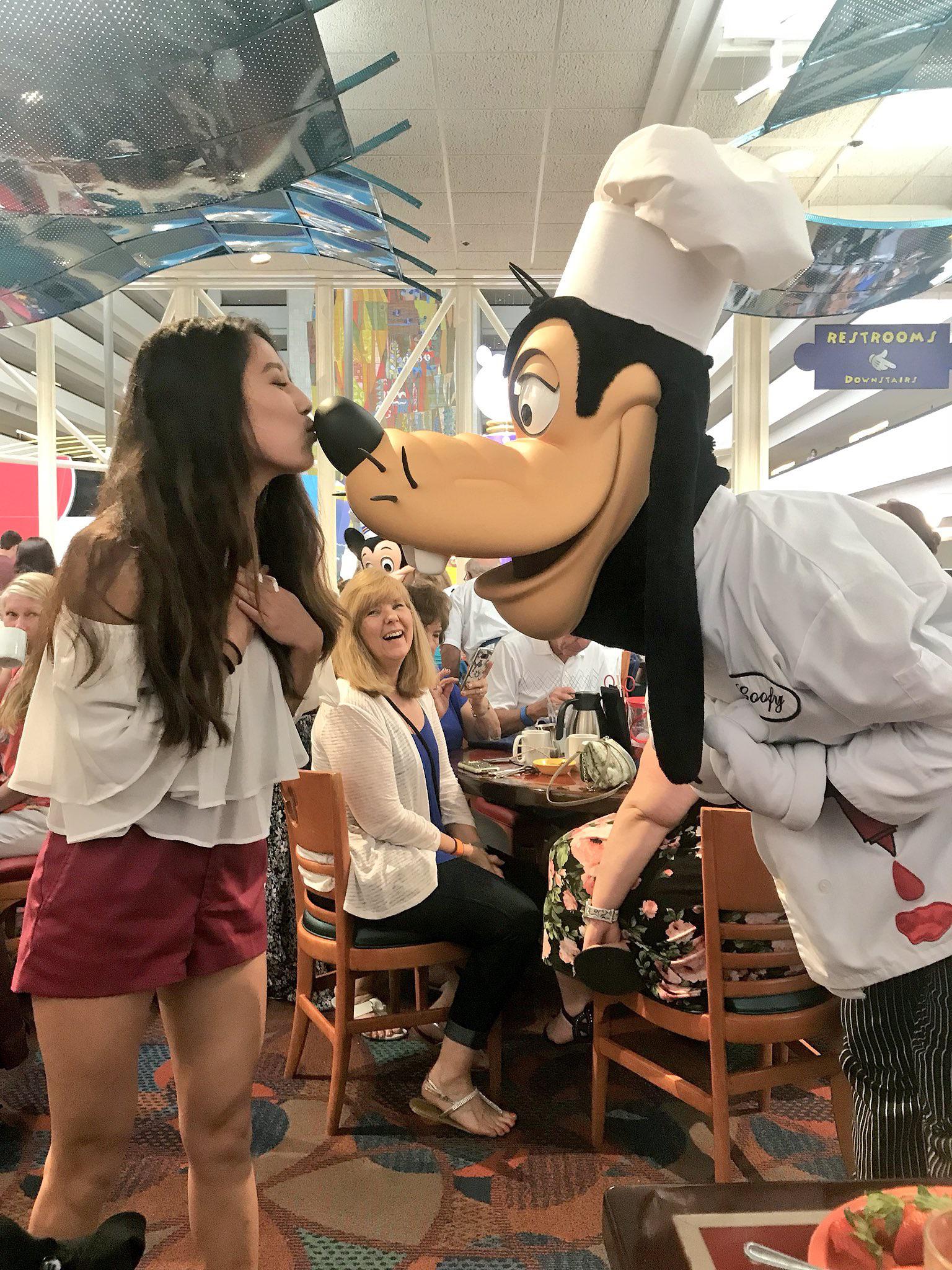 Asian Girl and Goofy | Scrolller