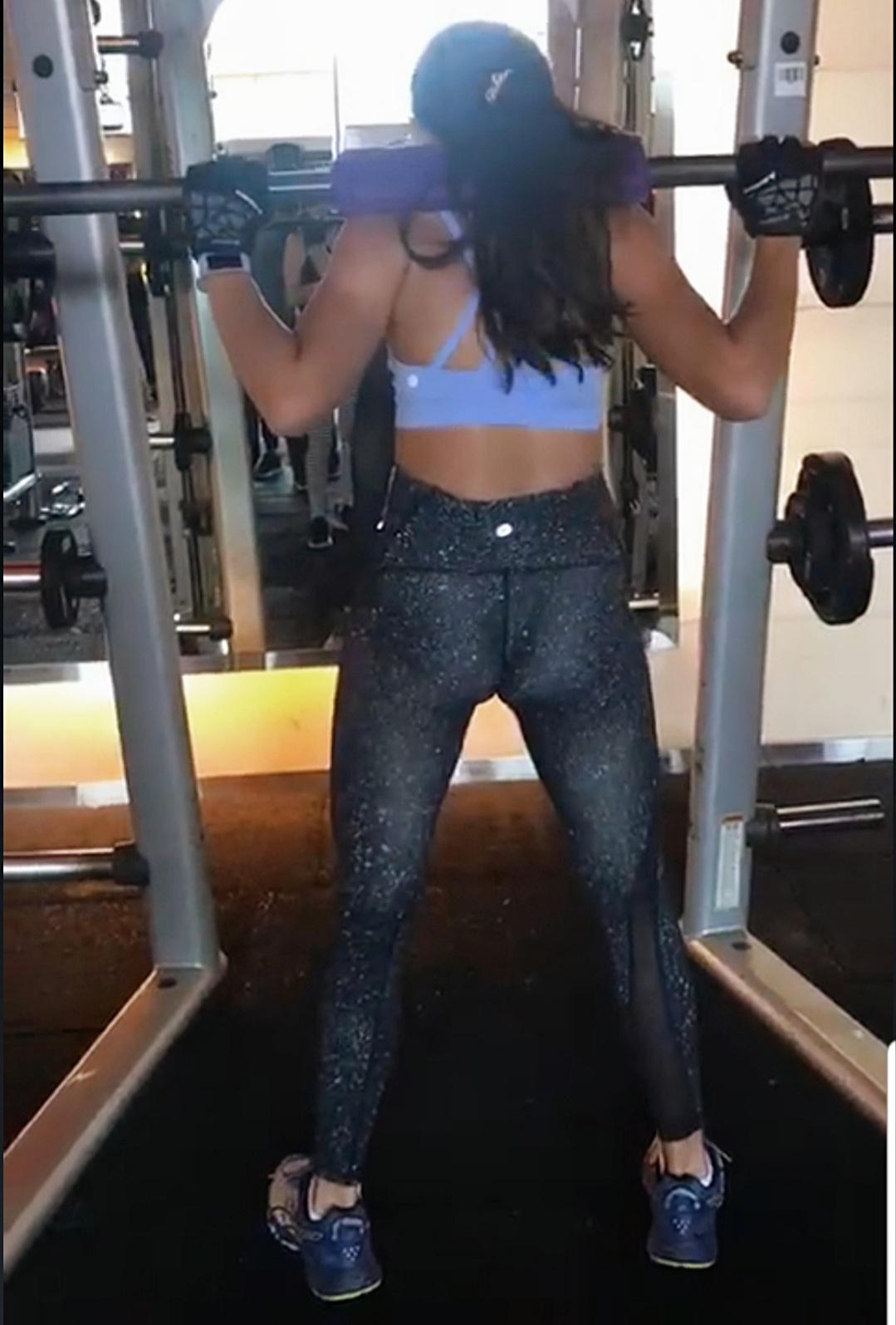 Asian rear guard | Scrolller