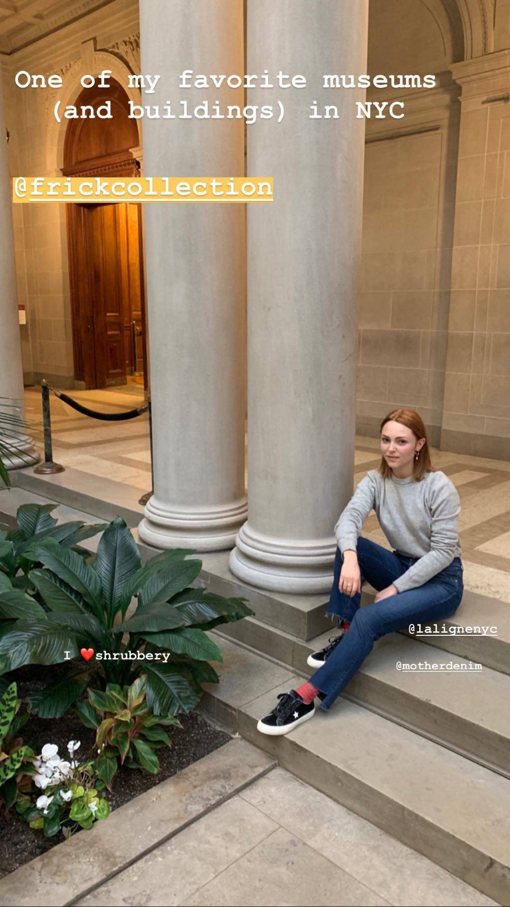 At her fav museum | Scrolller