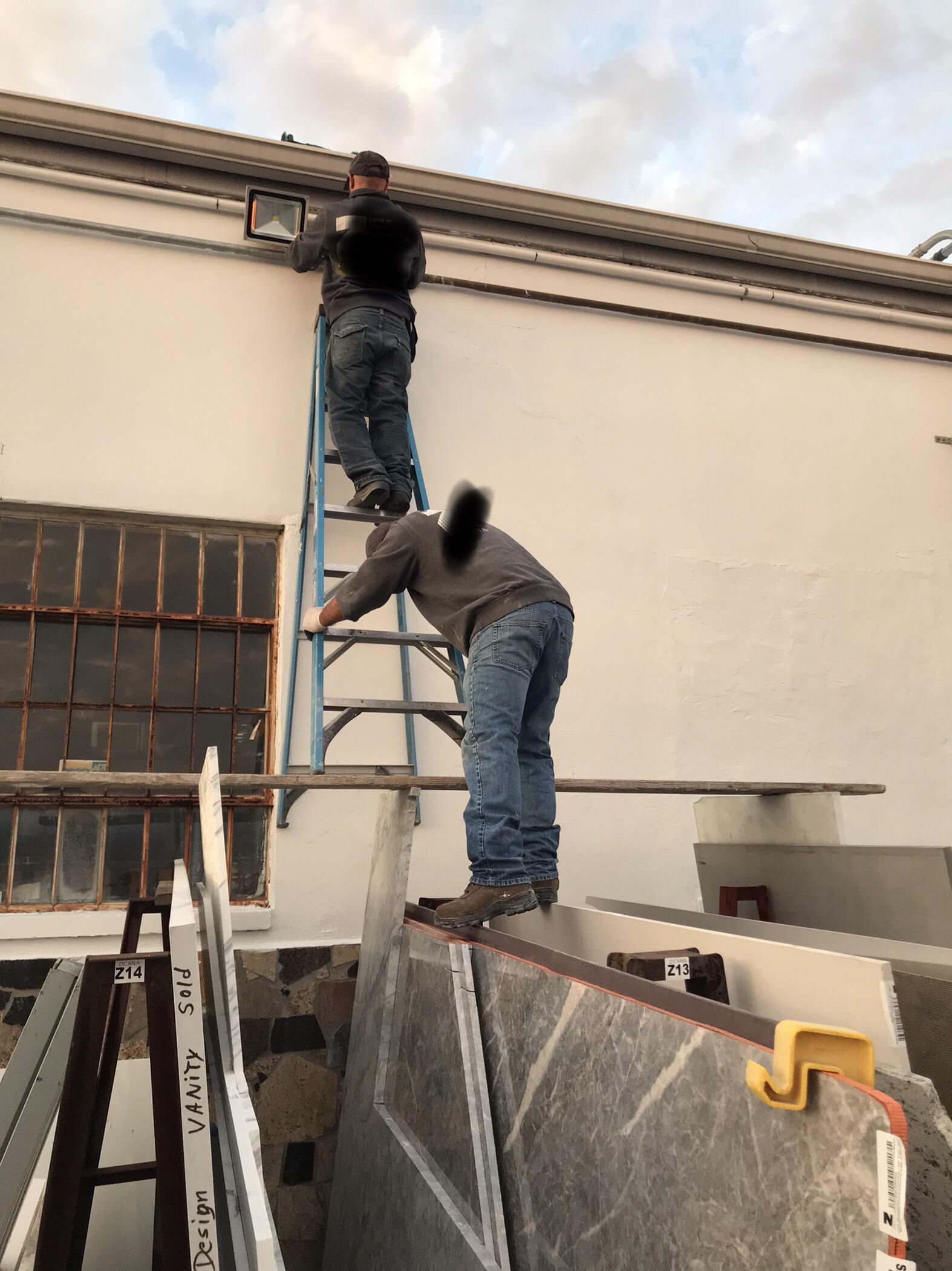 At least they have a ladder | Scrolller