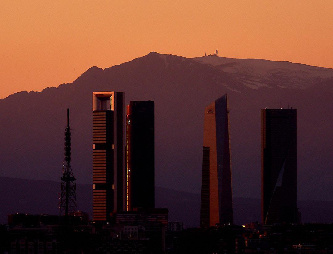 Atardecer en Madrid | Scrolller